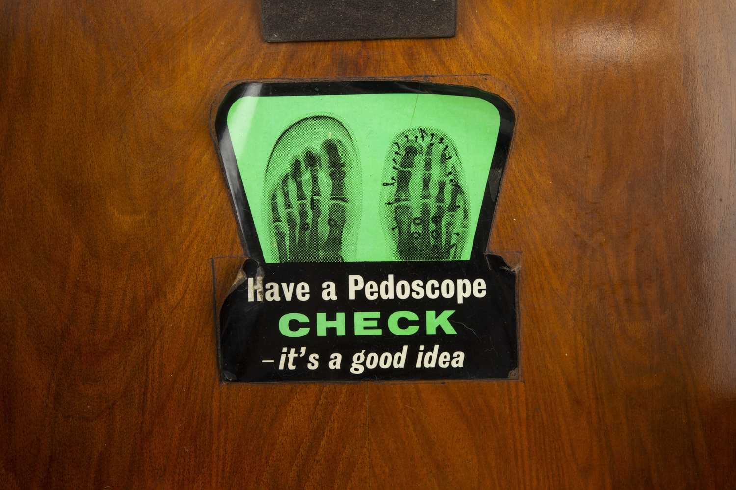 Lot 102 - A Shoe Shop Pedoscope X-ray Machine Viewer,
