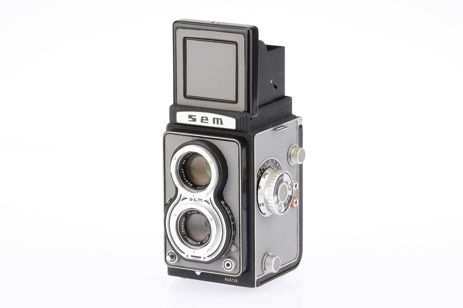 Lot 351 - A SEM Semflex Otomatic B Medium Format TLR