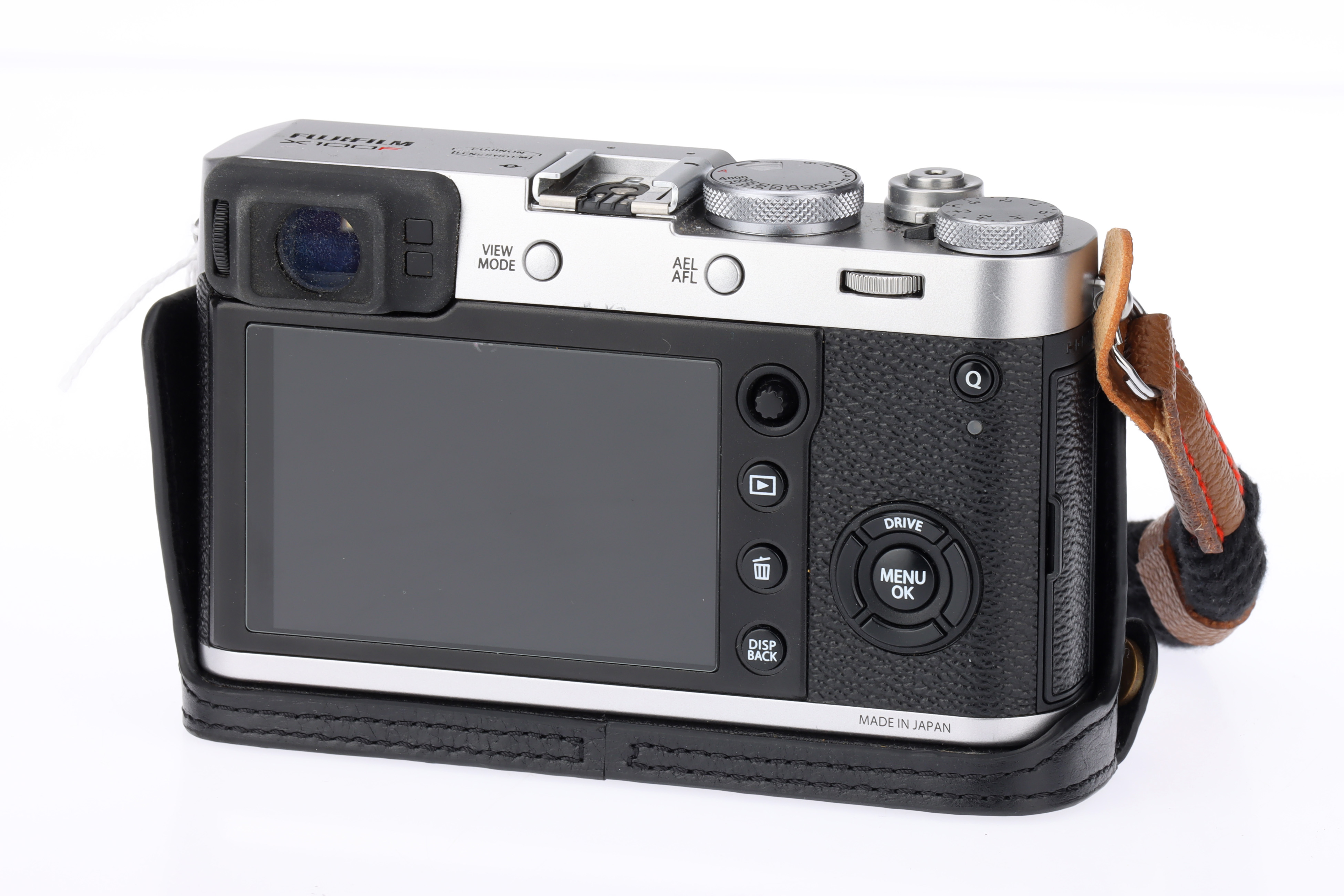 Lot 106 - A Fujifilm X100F APS-C Compact Digital