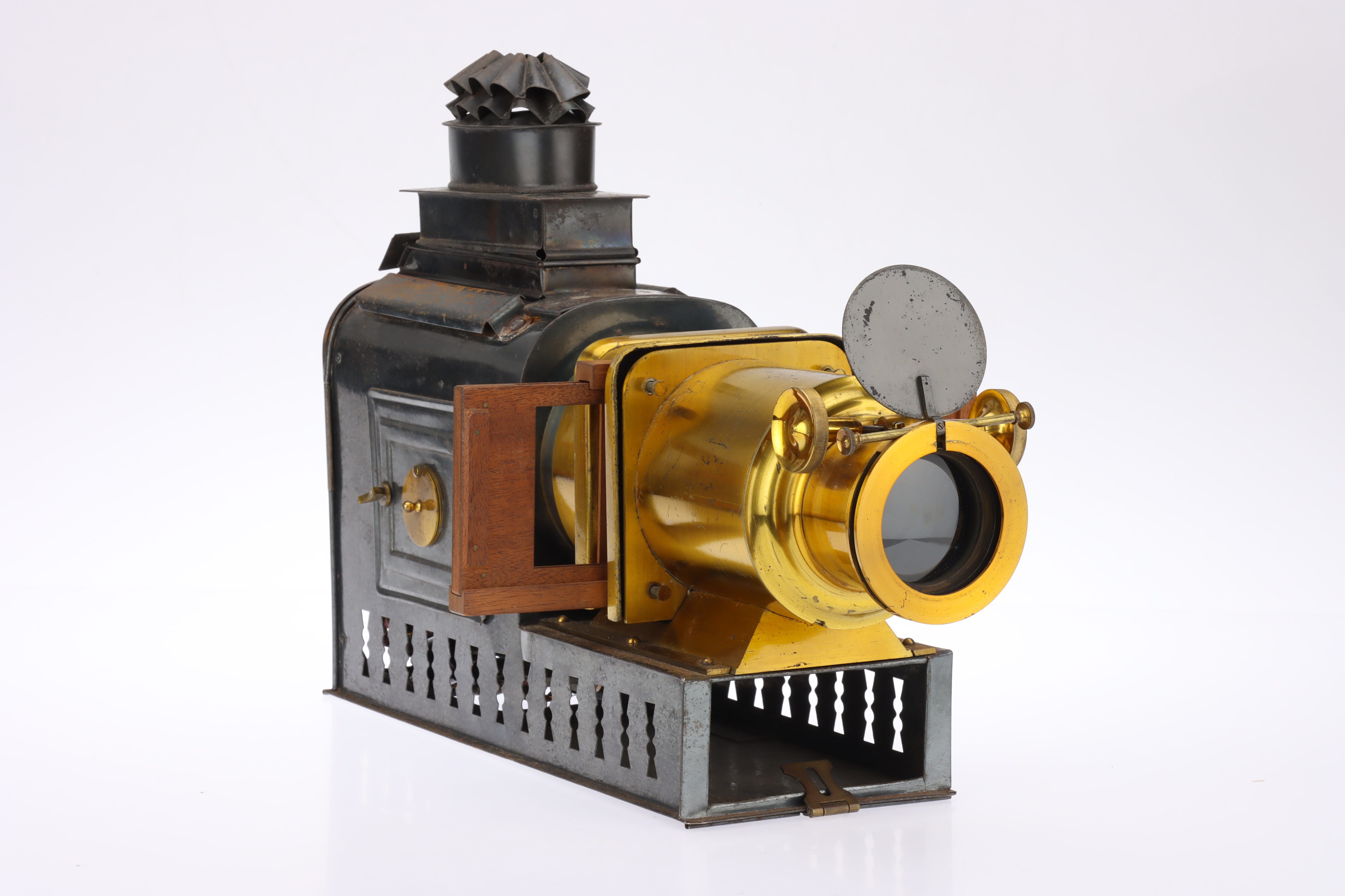 Lot 32 - Walter Tyler Helioscopic Magic Lantern,
