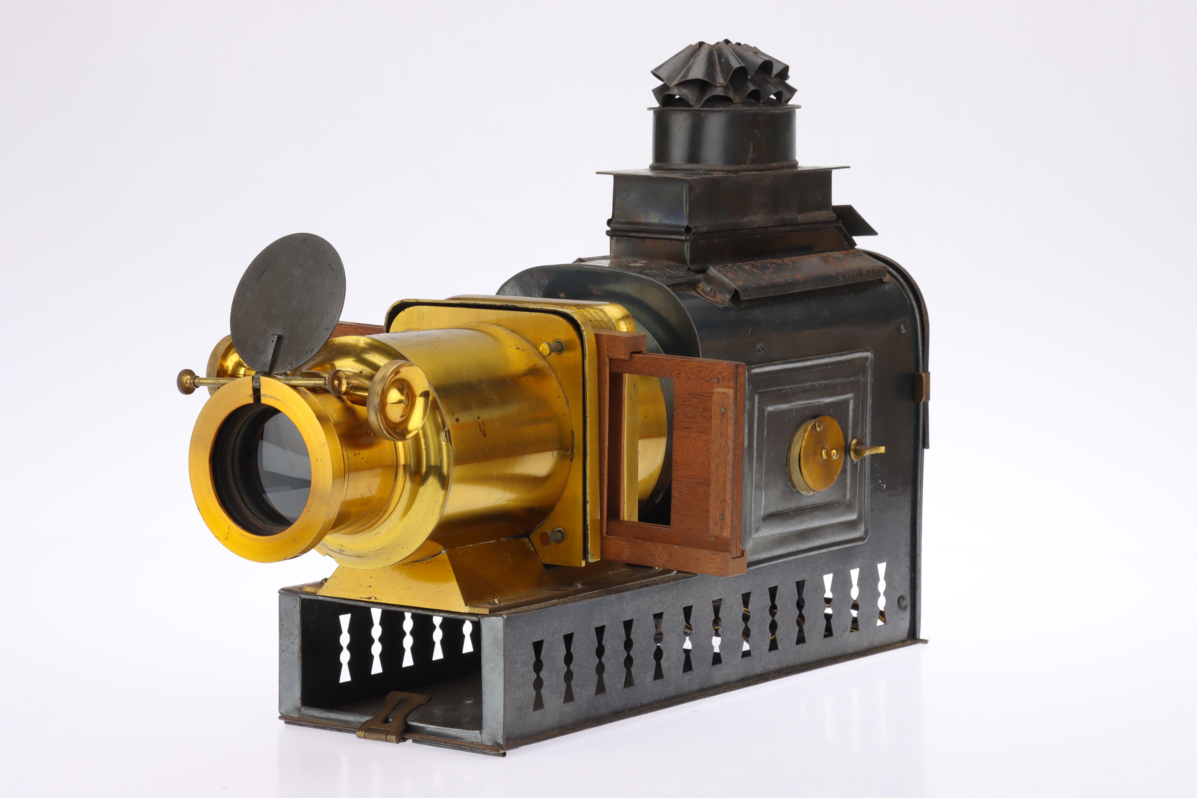 Lot 32 - Walter Tyler Helioscopic Magic Lantern,