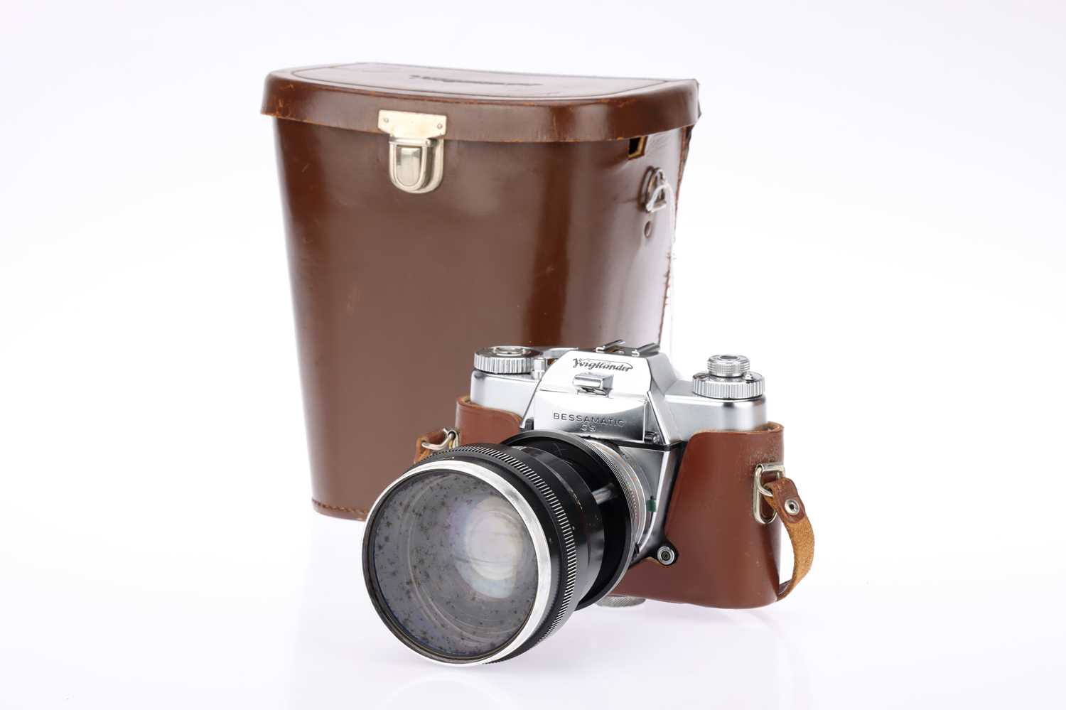 Lot 614 - A Voigtlander Bessamatic CS SLR 35mm Camera