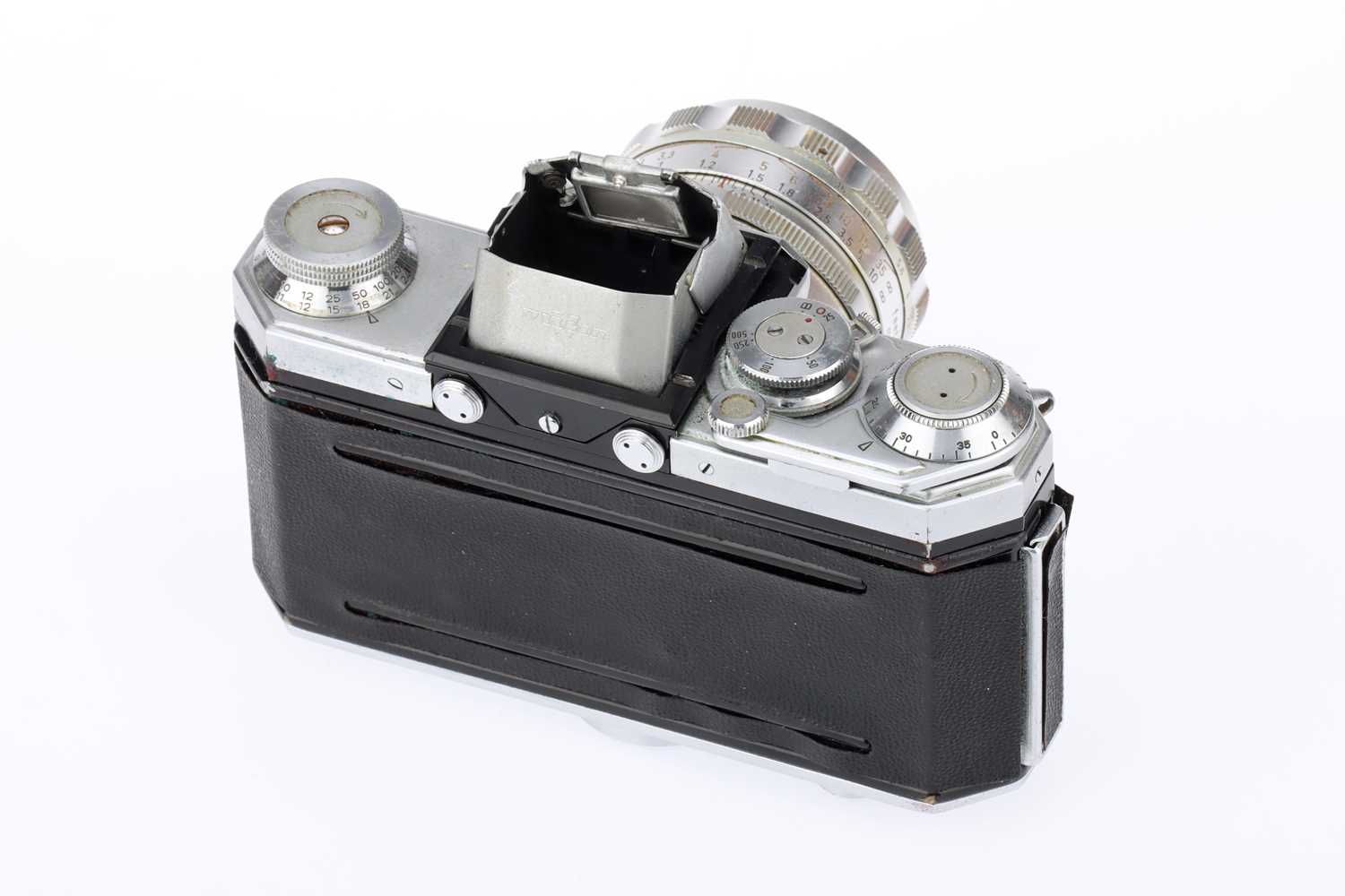 Lot 637 - A Wirgin Edixa Standard SLR 35mm Camera