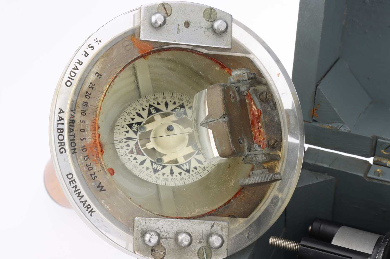 Lot 402 - Astro Compass WWII,