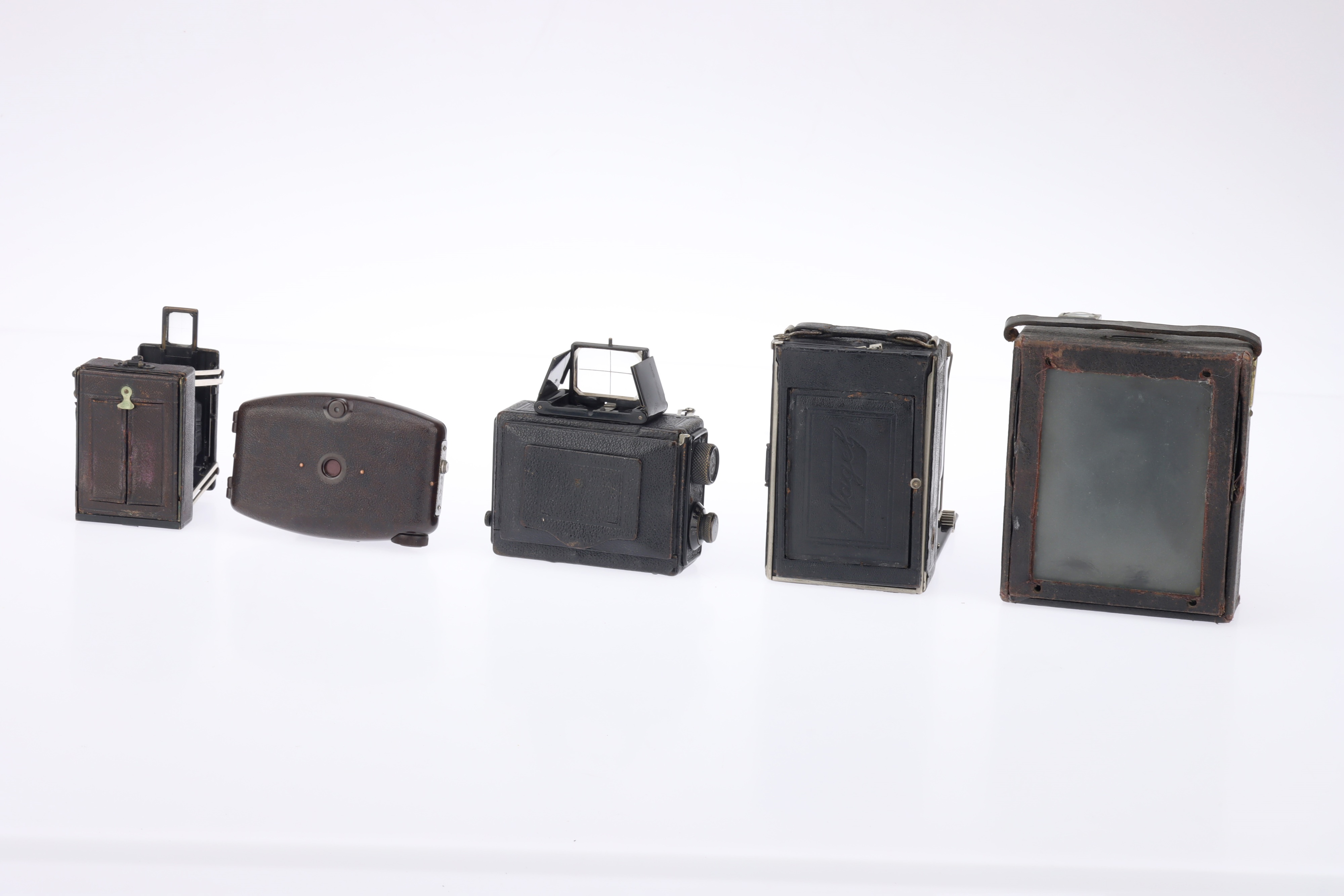 Lot 819 - A Selection of Folding Cameras,