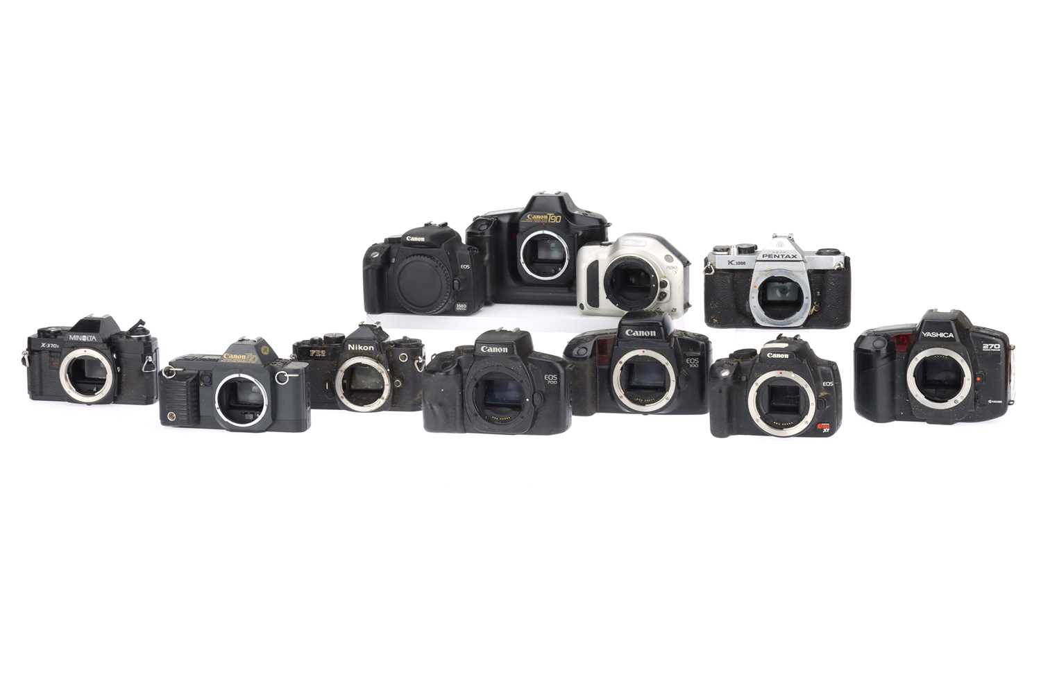 Lot 631 - A Mixed Selection of 35mm Cameras,