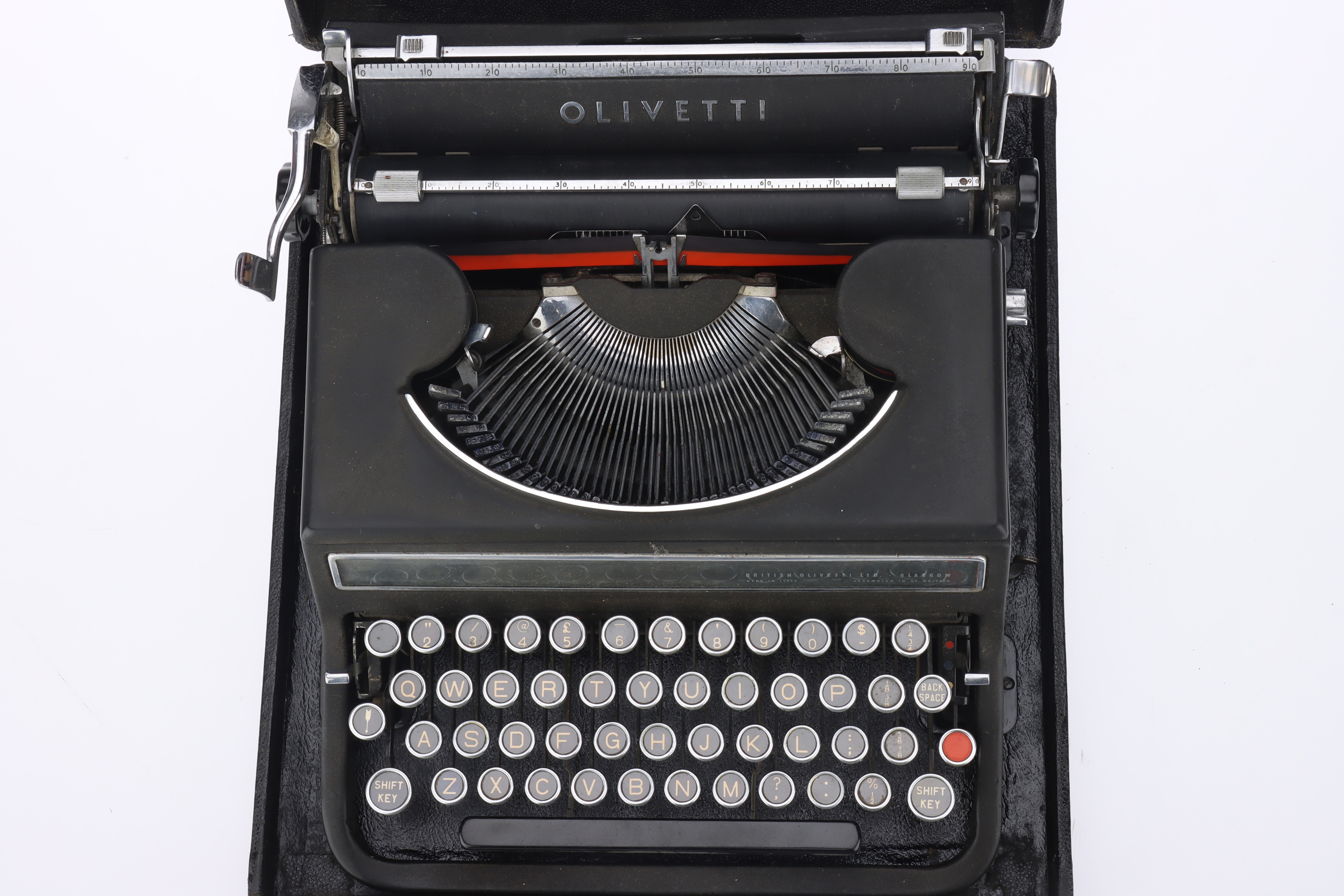 Lot 860 - An Olivetti Typewriter,