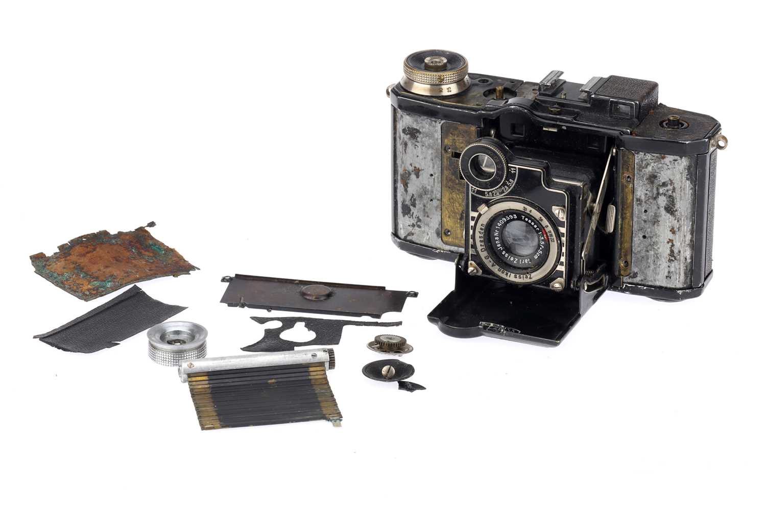 Lot 226 - A Part Deconstructed Zeiss Ikon Super Nettel,
