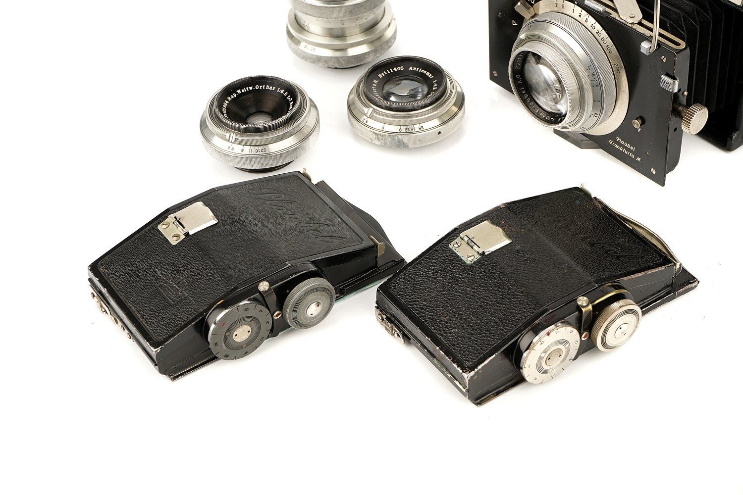 Lot 333 - A Plaubel Makina II (b) Rangefinder Camera,