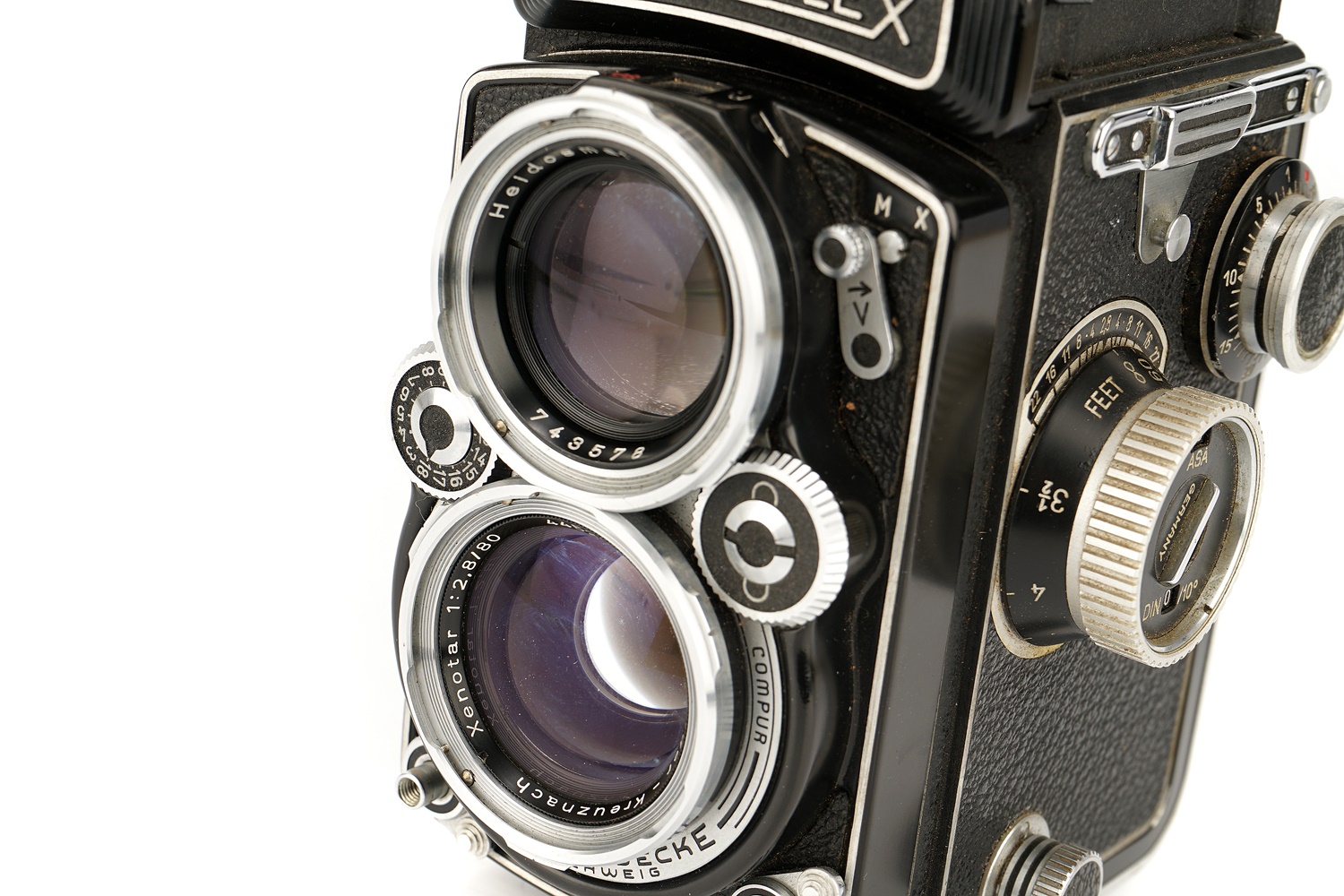 Lot 352 - A Rollei Rolleiflex 2.8D TLR Camera,