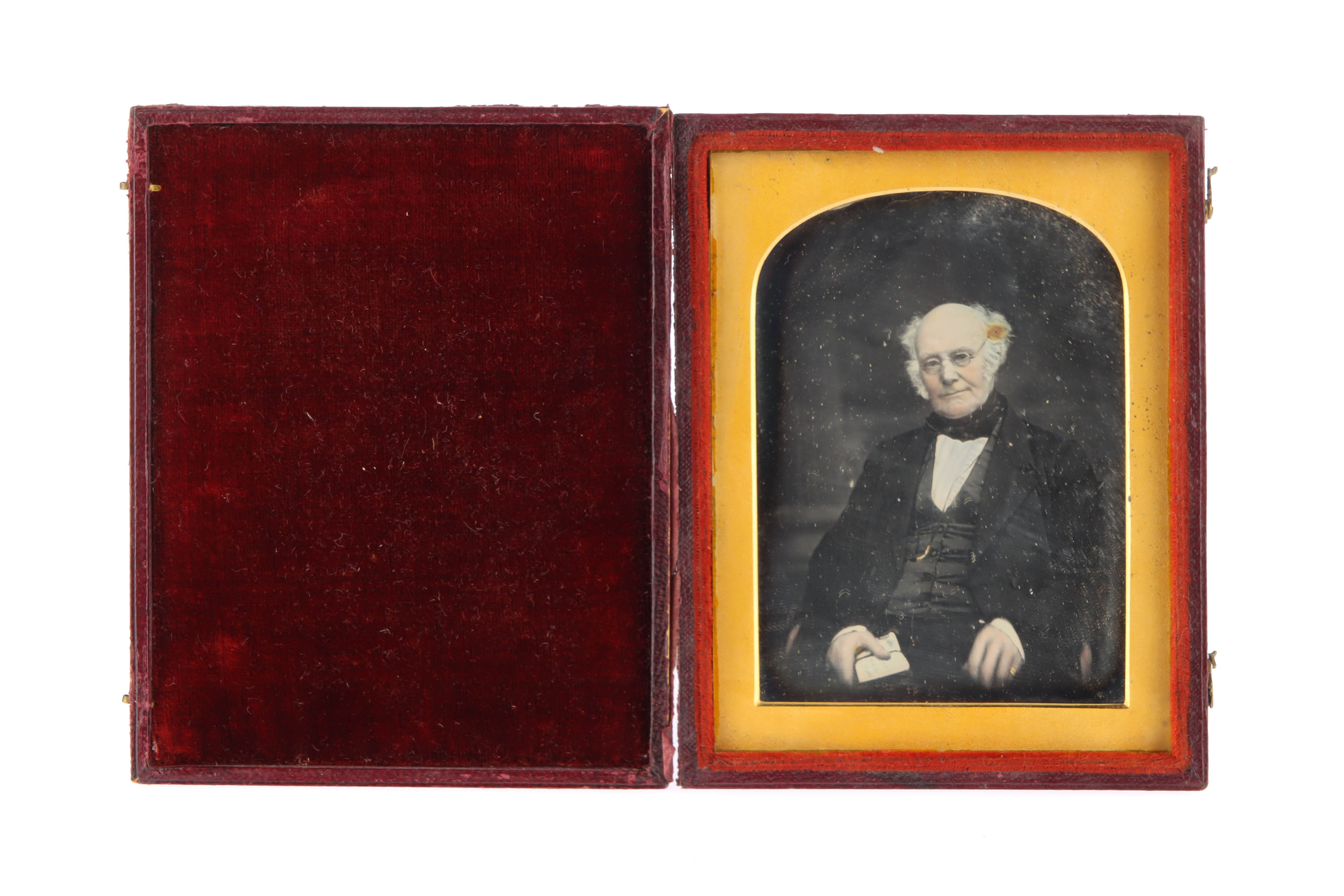 Lot 275 2 Daguerreotype Portraits Of Gentlemen