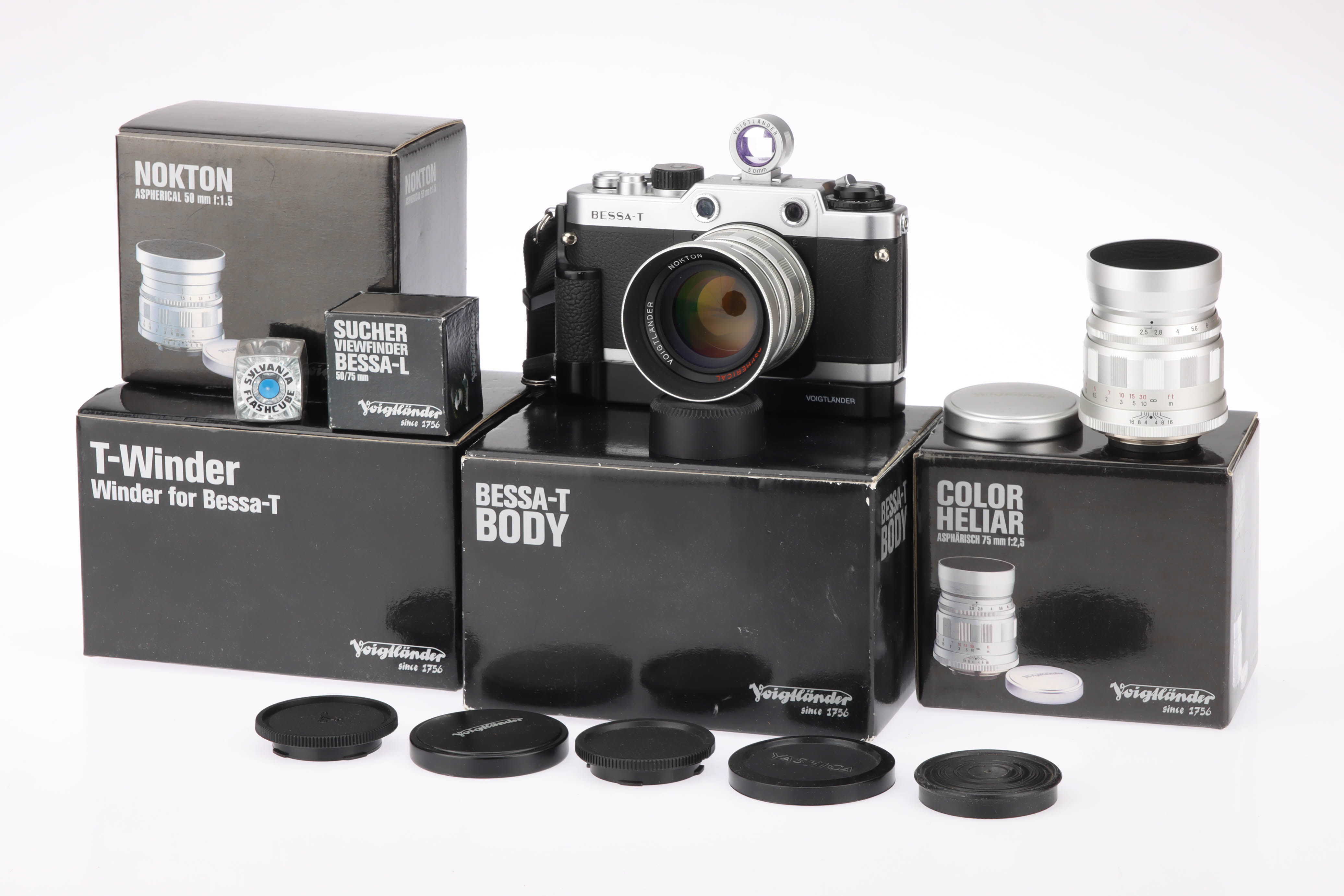 Lot 62 - A Voigtlander Bessa-T Rangefinder Camera