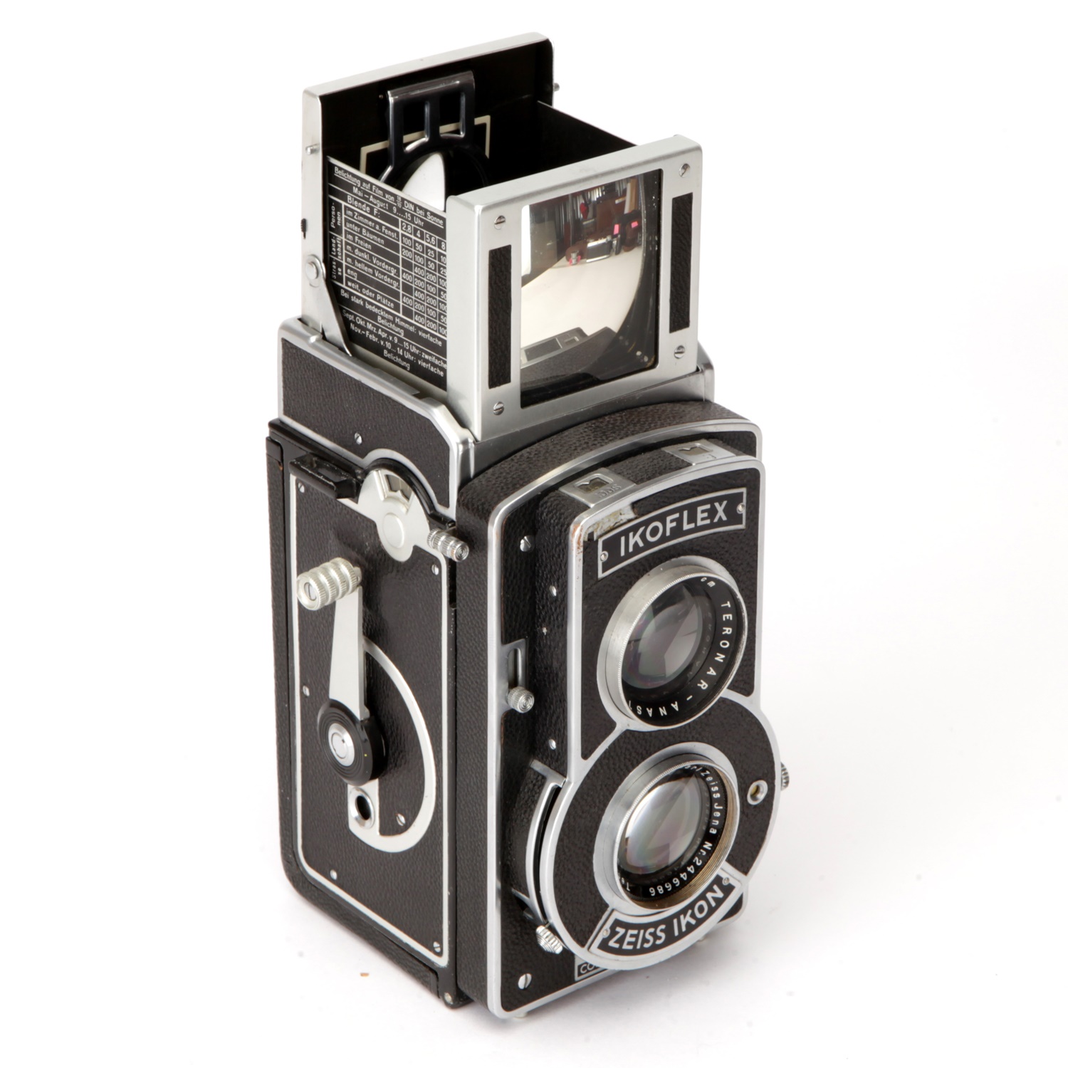 Lot 108 - A Zeiss Ikon Ikoflex III TLR Camera,