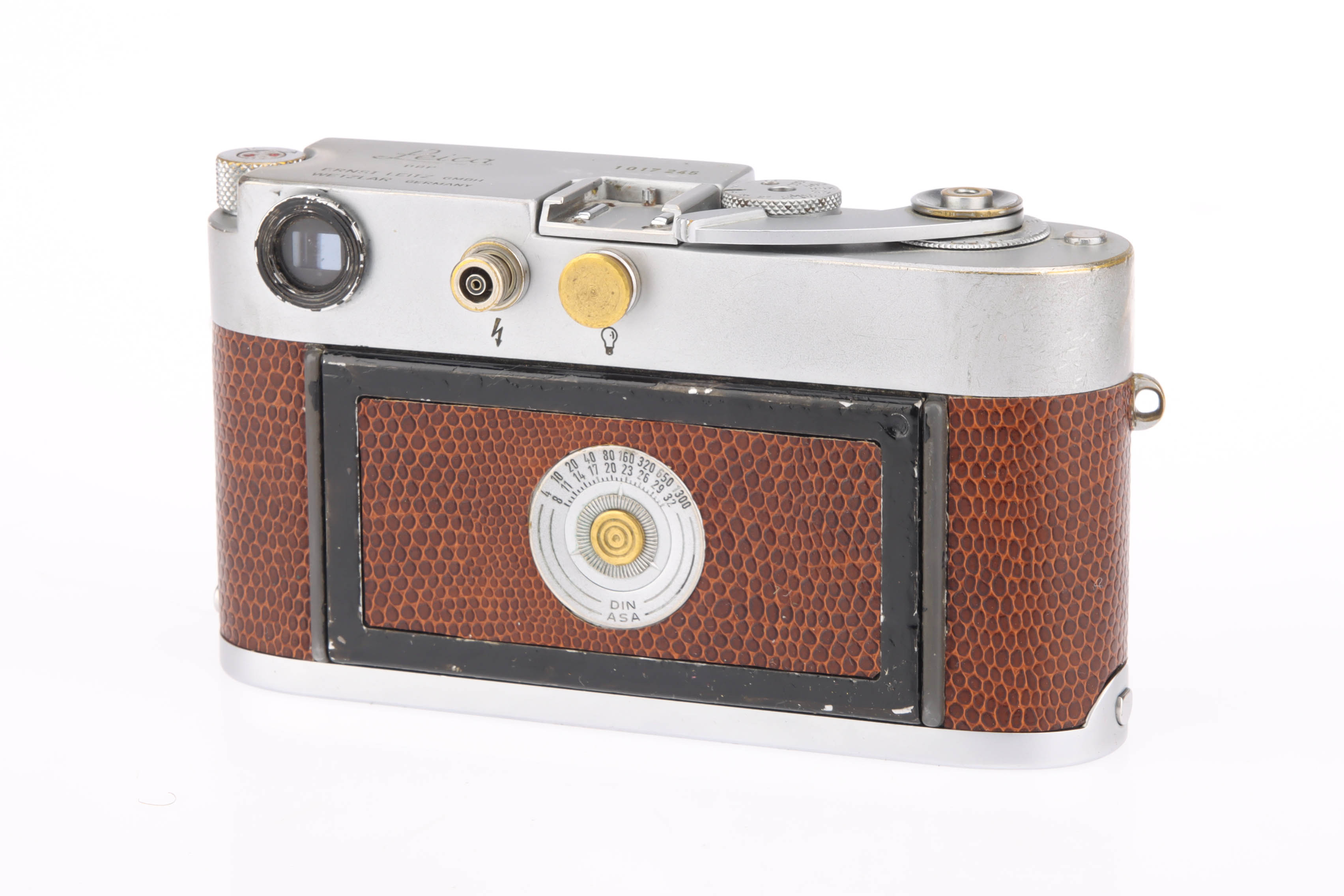 Lot 9 - A Leica M1 Camera Body,