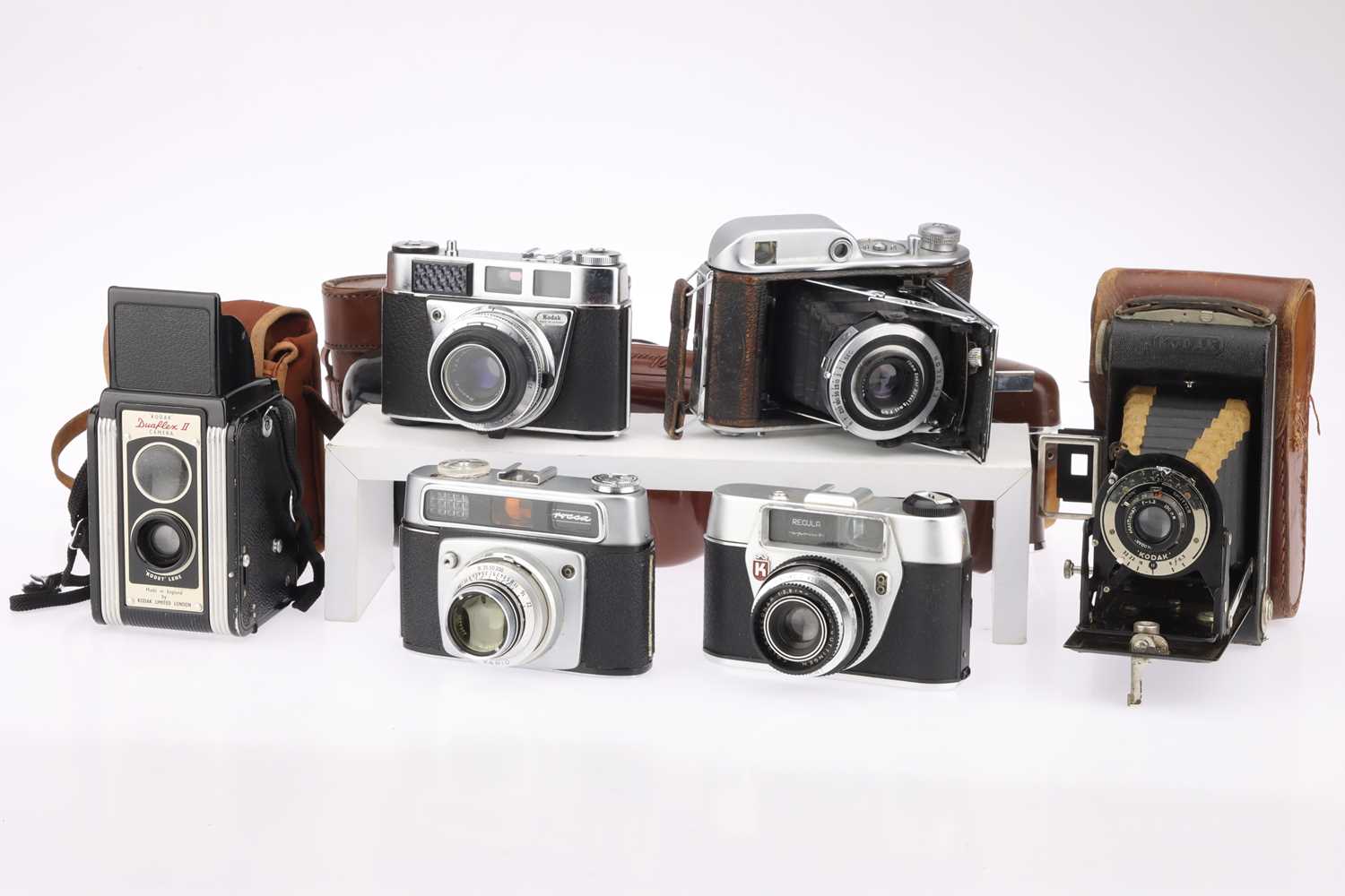Lot 266 - A Collection of Various Cameras,