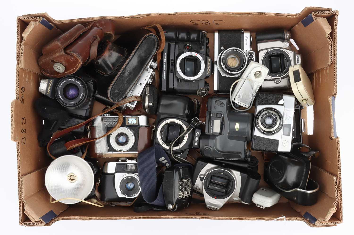 Lot 325 - A Mixed Selection of Cameras,