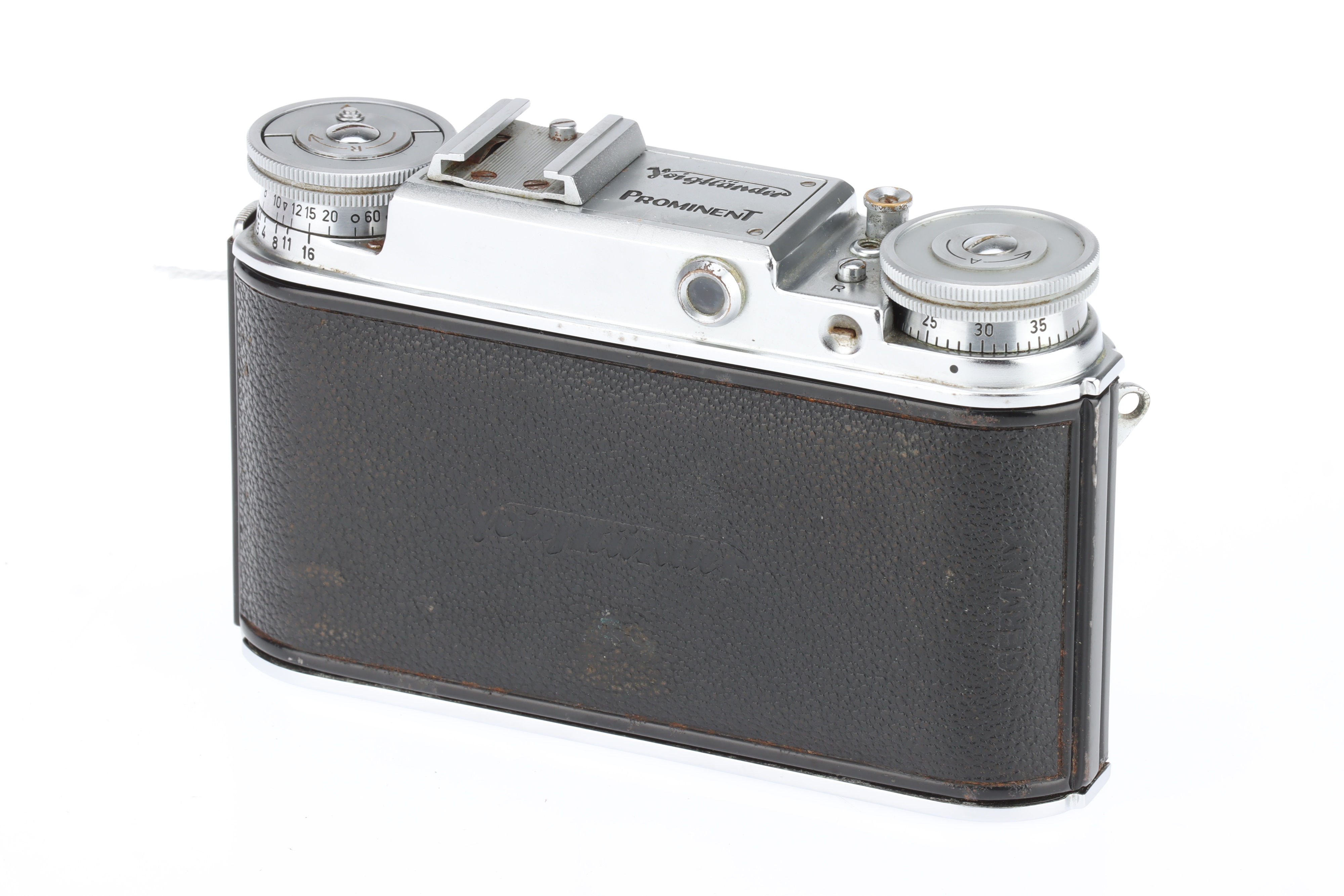 Lot 135 - A Voigtlander Prominent Rangefinder Camera,