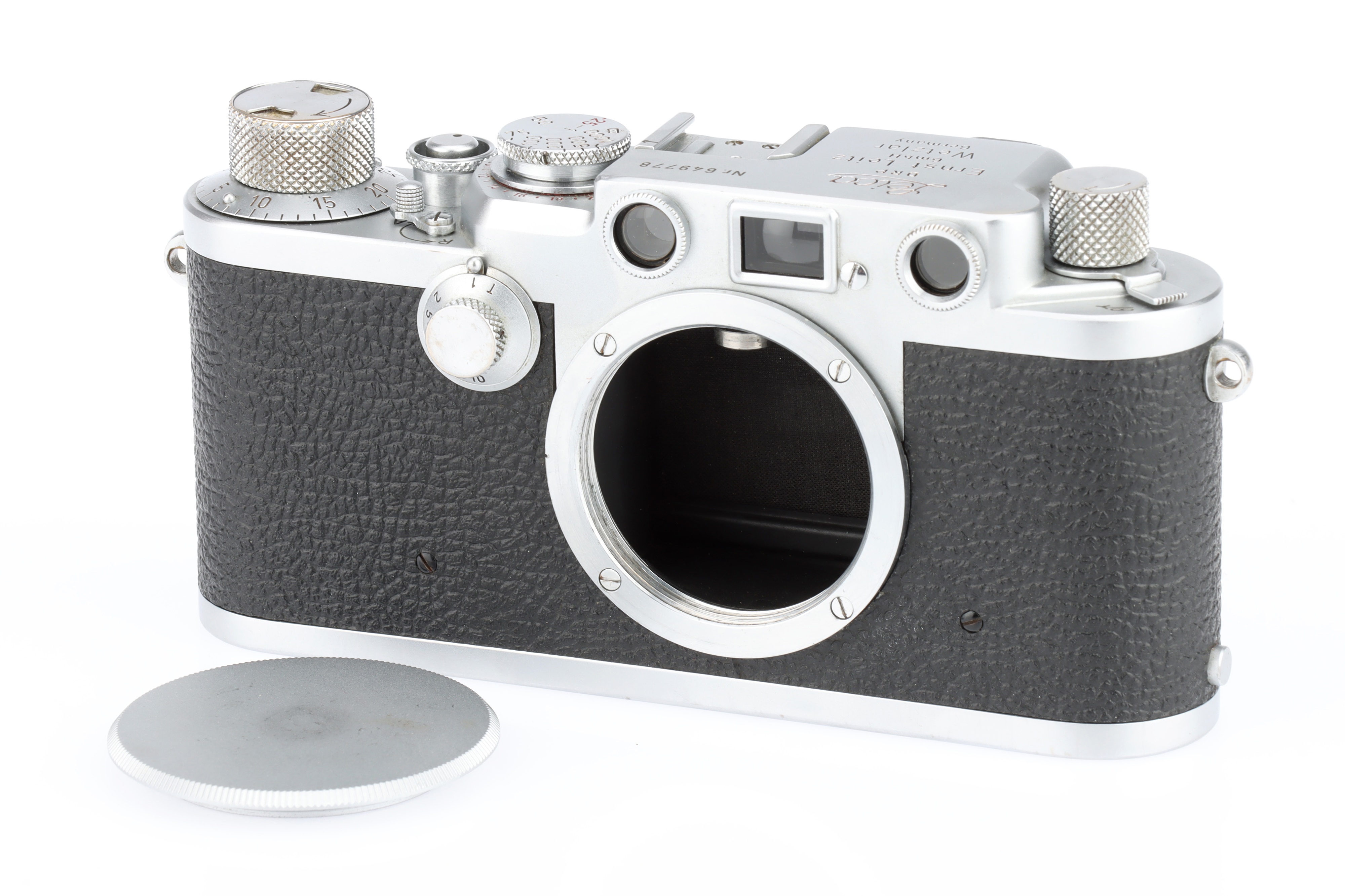 Lot 26 - A Leica IIIf Rangefinder Camera,