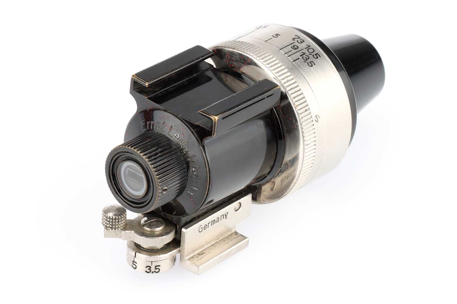 Lot 52 - A Leica VIDOM Universal Viewfinder,