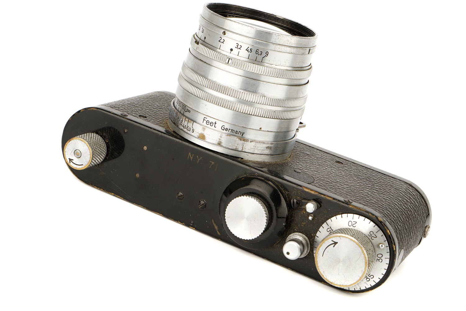 Lot 142 - A Leica Standard Model E X-Ray Camera,