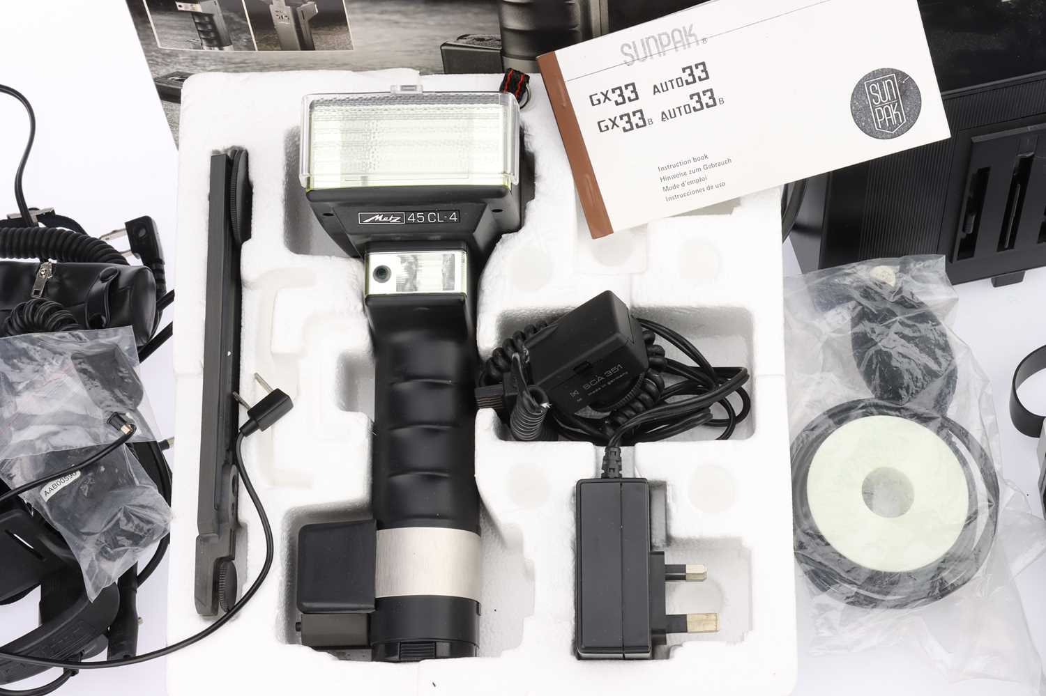 Lot 658 - A Metz Mecablitz 45 CL-4 Hammerhead