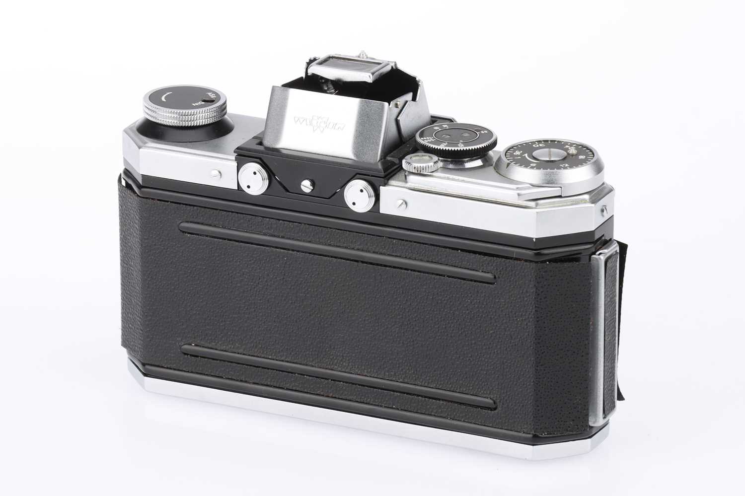 Lot 125 - An Edixa-Mat Flex Mod. B-L 35mm SLR Camera,