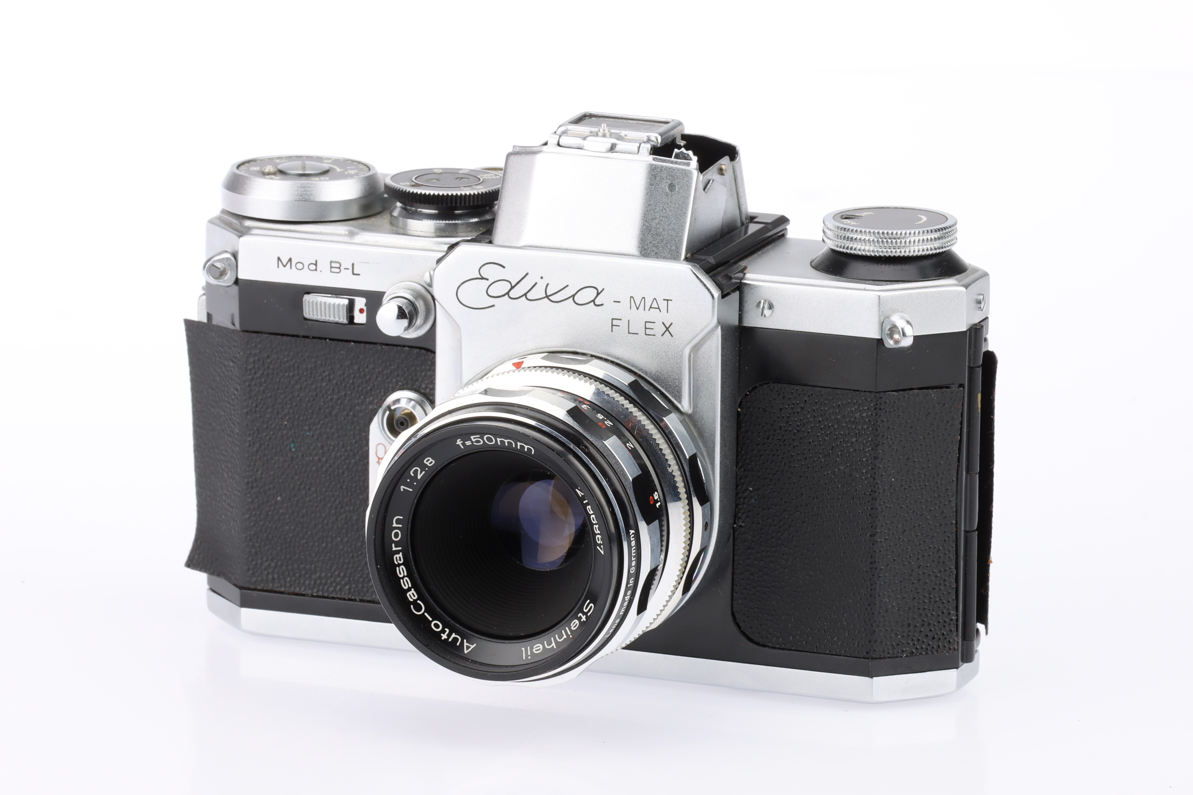 Lot 125 - An Edixa-Mat Flex Mod. B-L 35mm SLR Camera,