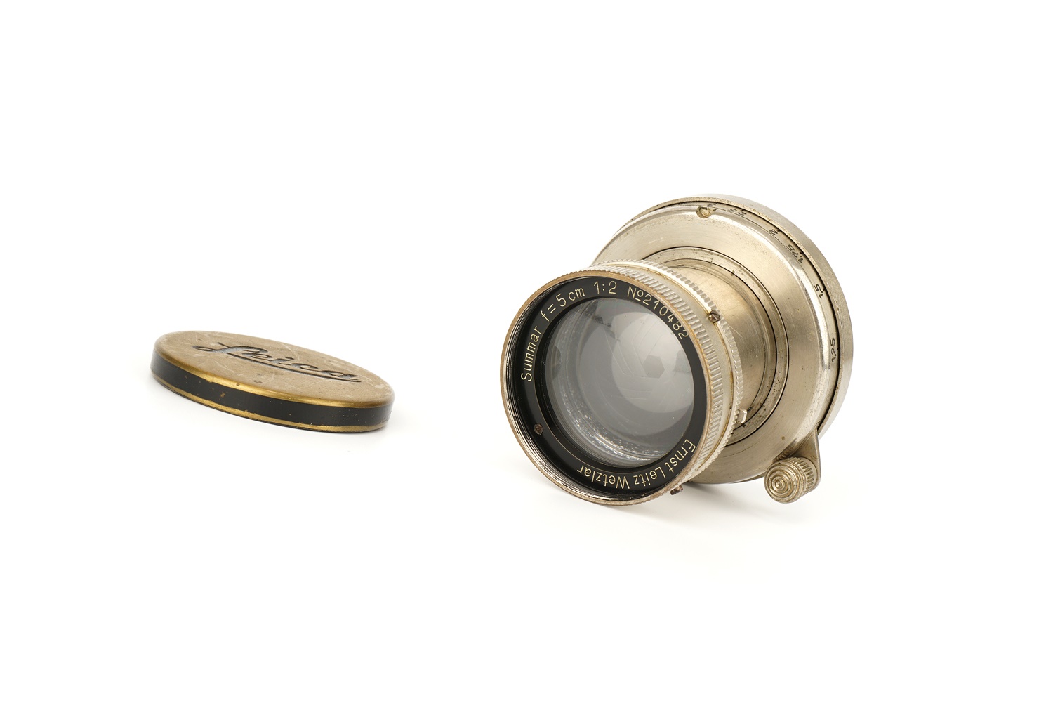 Lot 168 - A Leitz Summar f/2 50mm Lens,