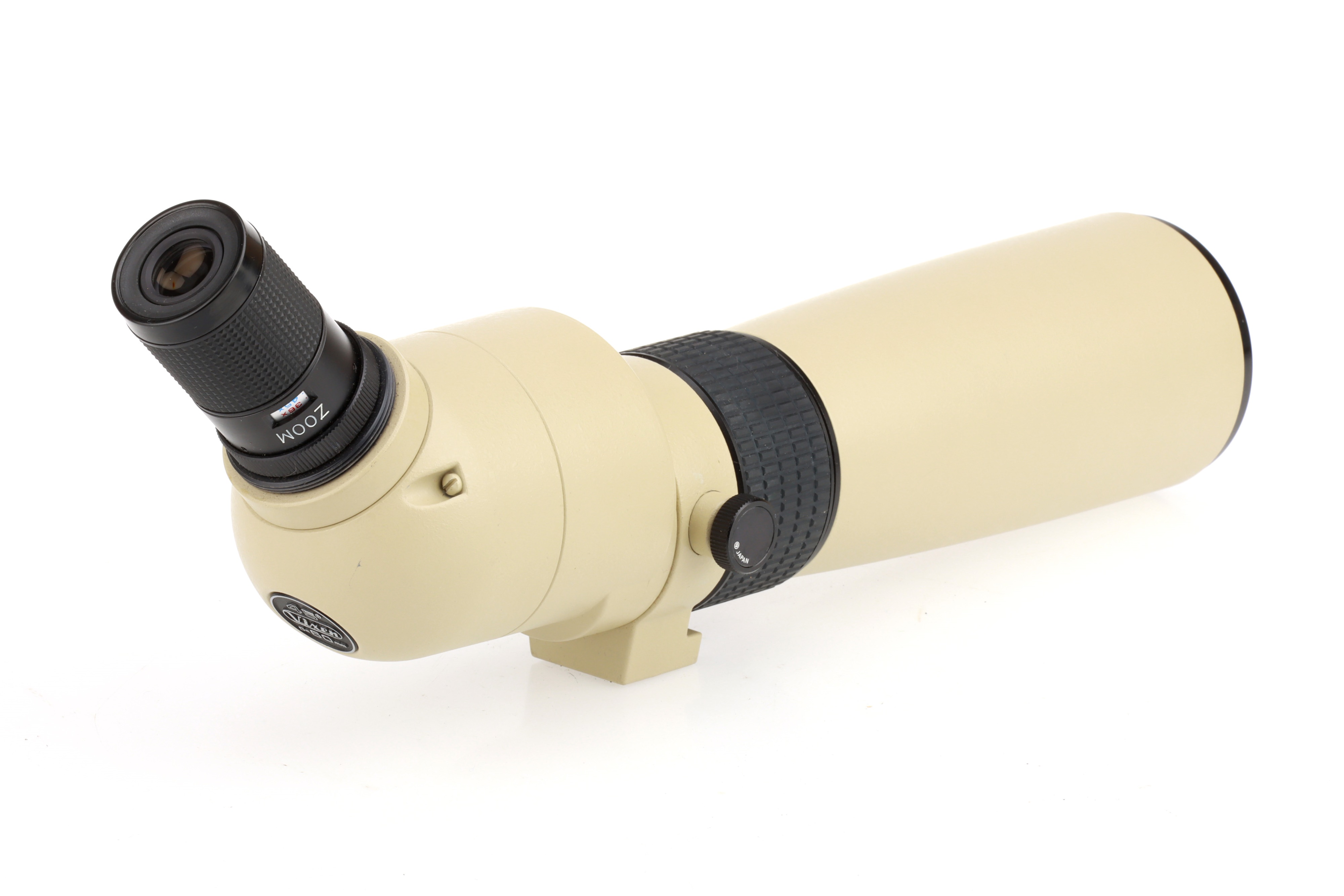 Lot 392 - A Japanese Vixen 45-60S Spotting Scope,