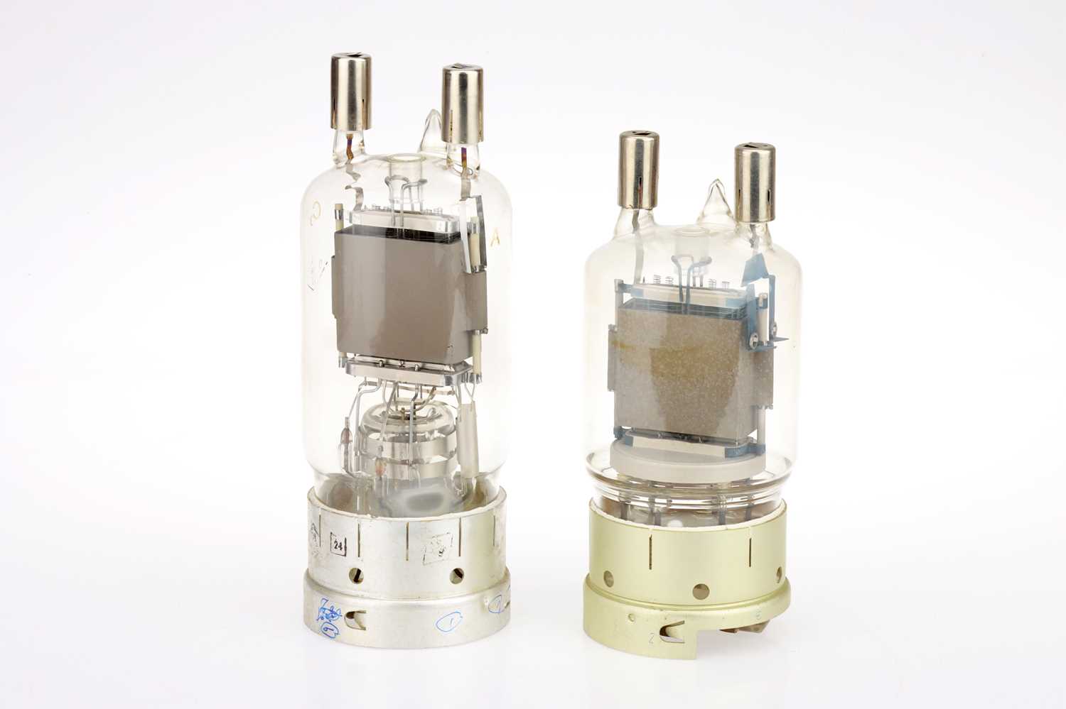 Lot 514 - Duga Radar Valves,