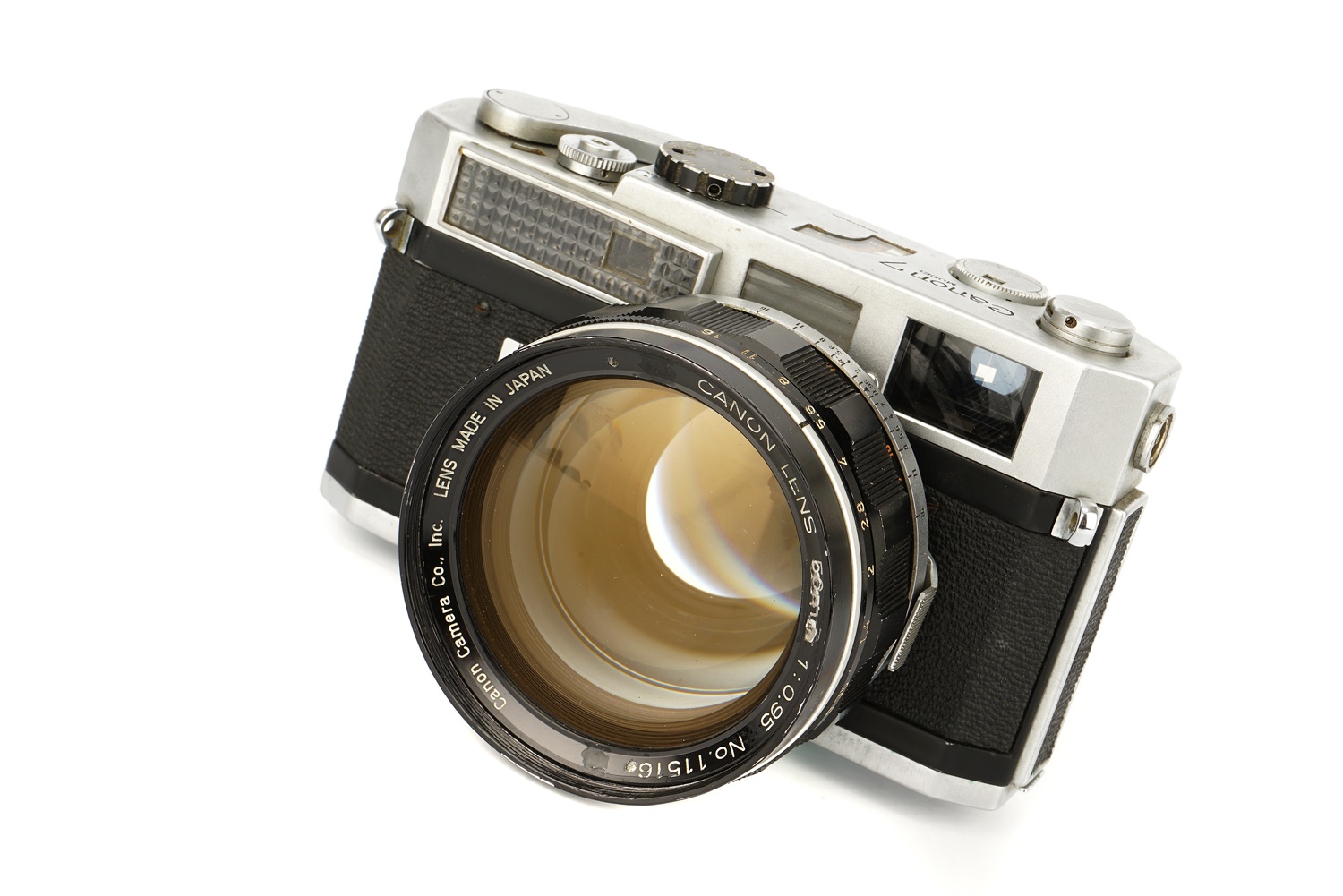 Lot 251 - A Canon 7s Rangefinder Camera,