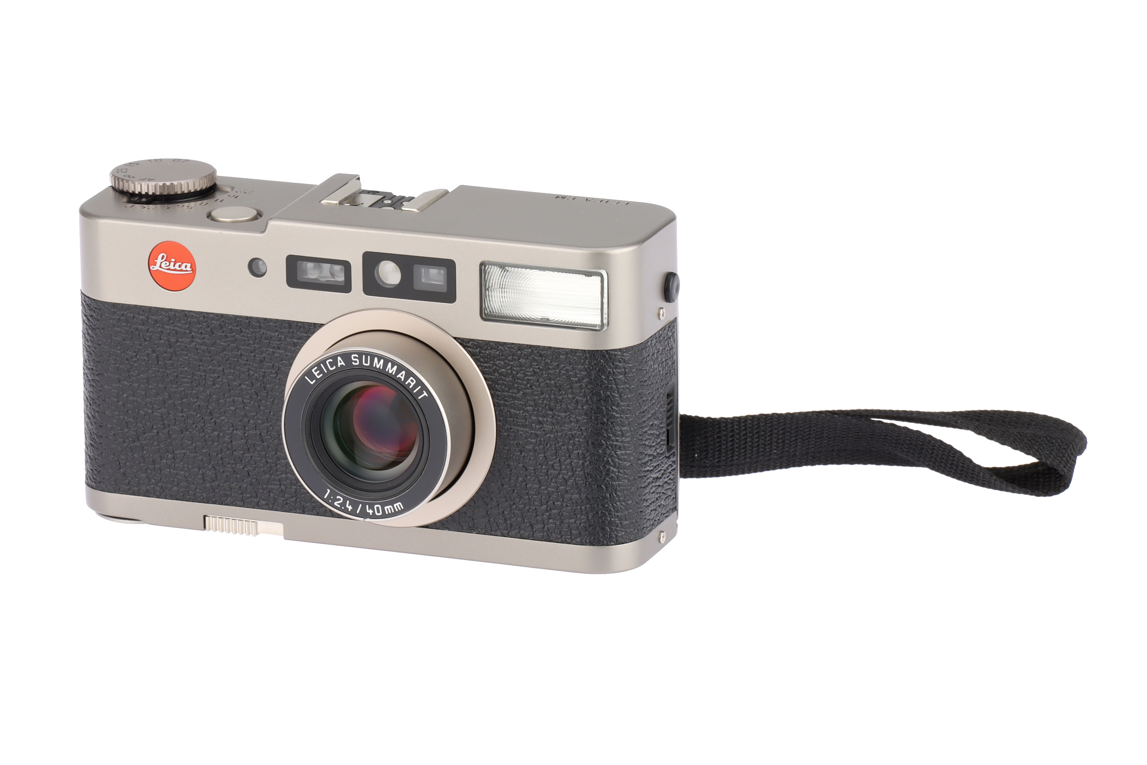 Lot 125 - A Leica CM Compact Camera,