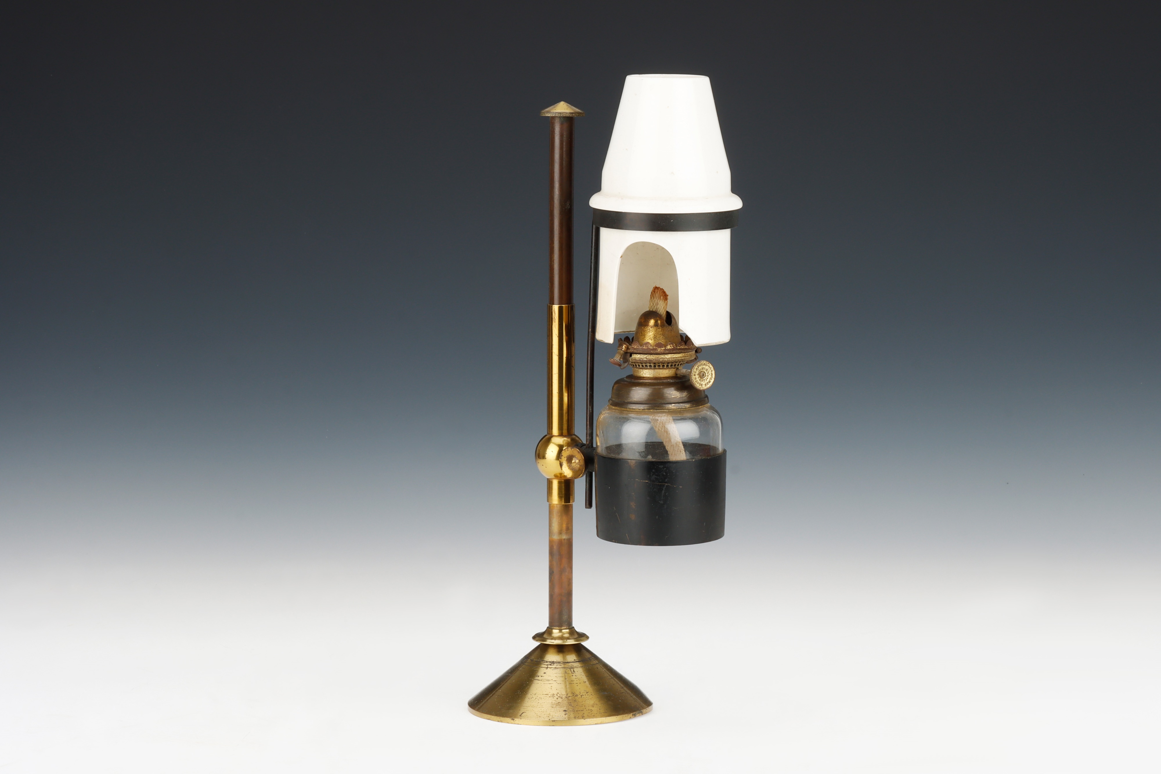 Lot 117 - Microscope Oil Lamp,