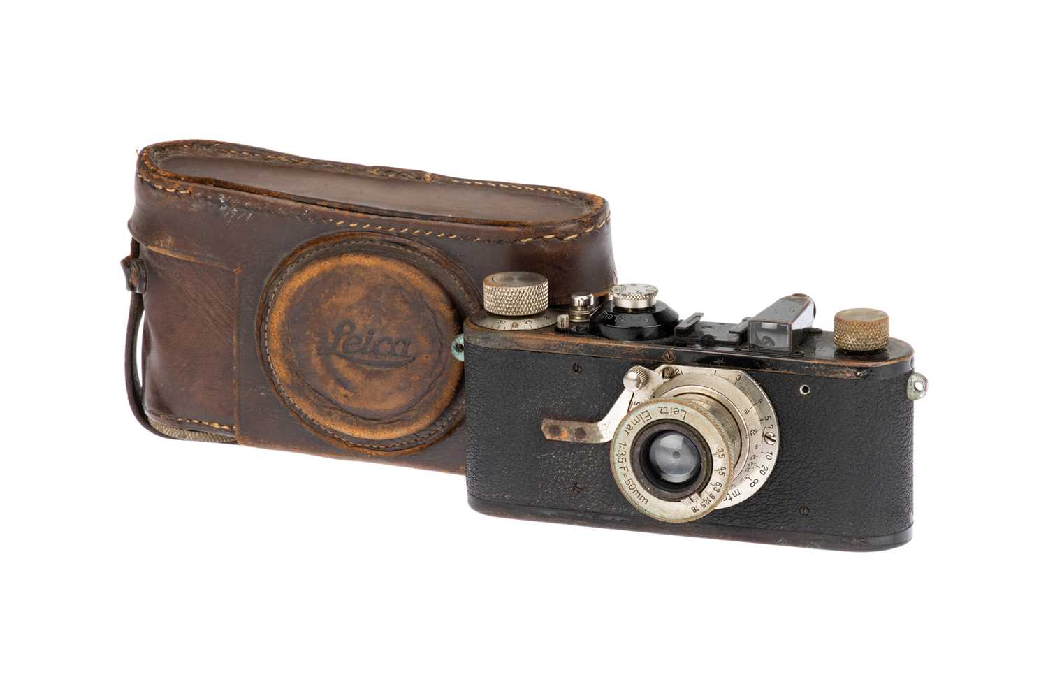 Lot 2 - A Leica Ia '4-digit' Camera,