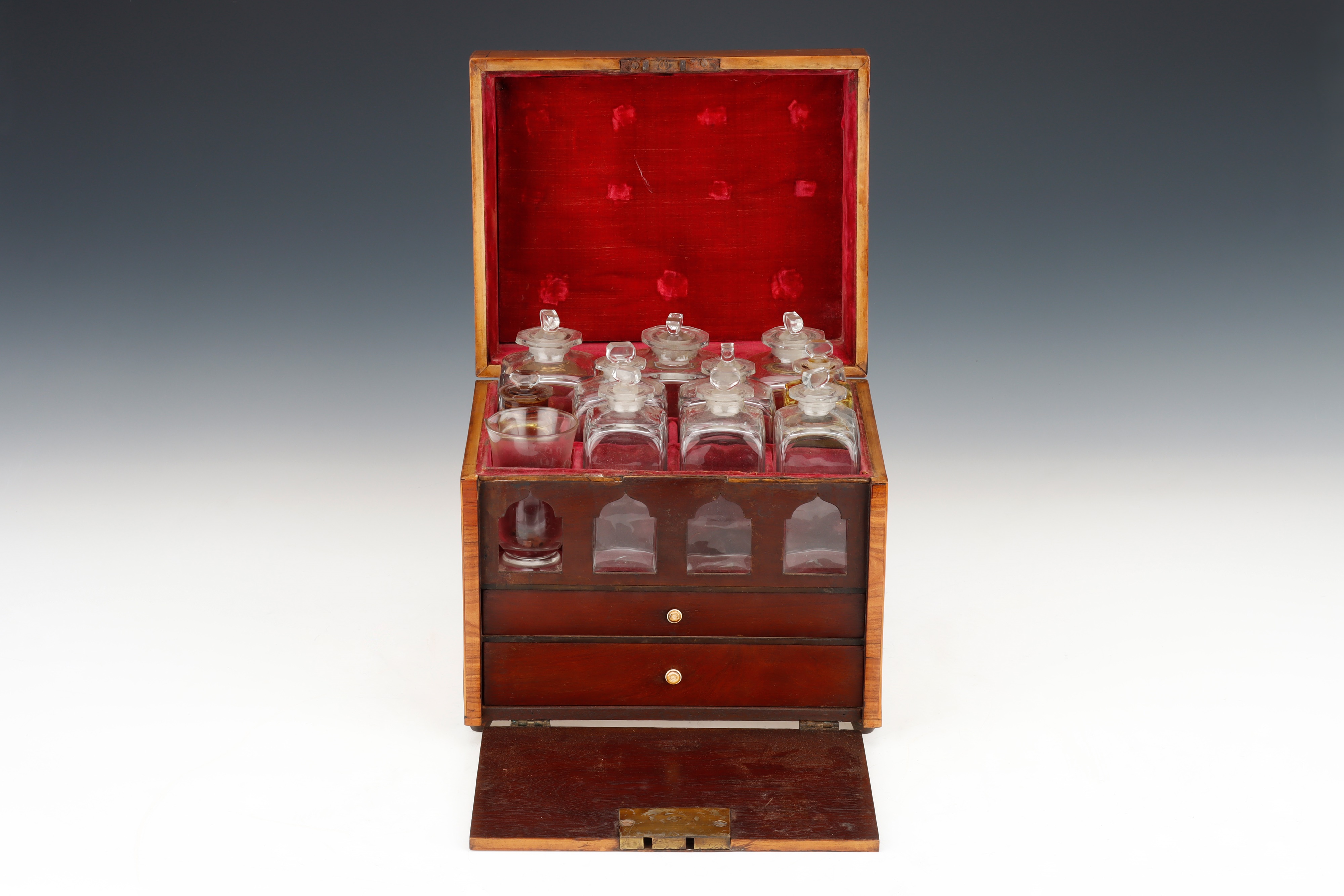 Lot 25 - Late 18th Century Satin Wood Medicine Chest,