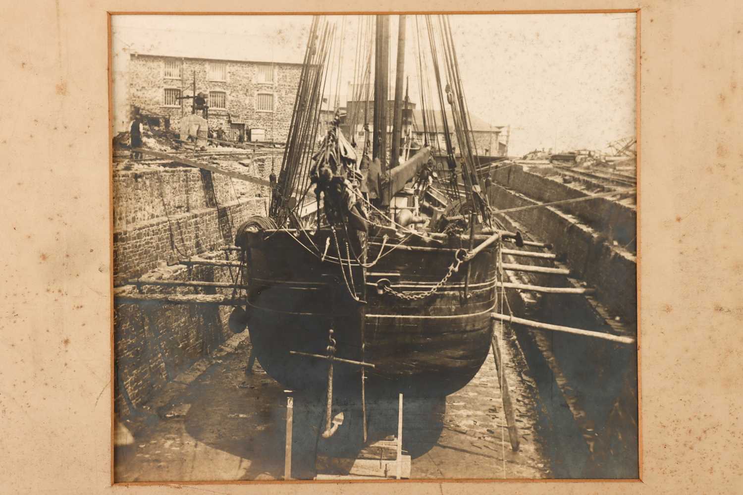 Lot 75 - Photographs of Early Shipping,