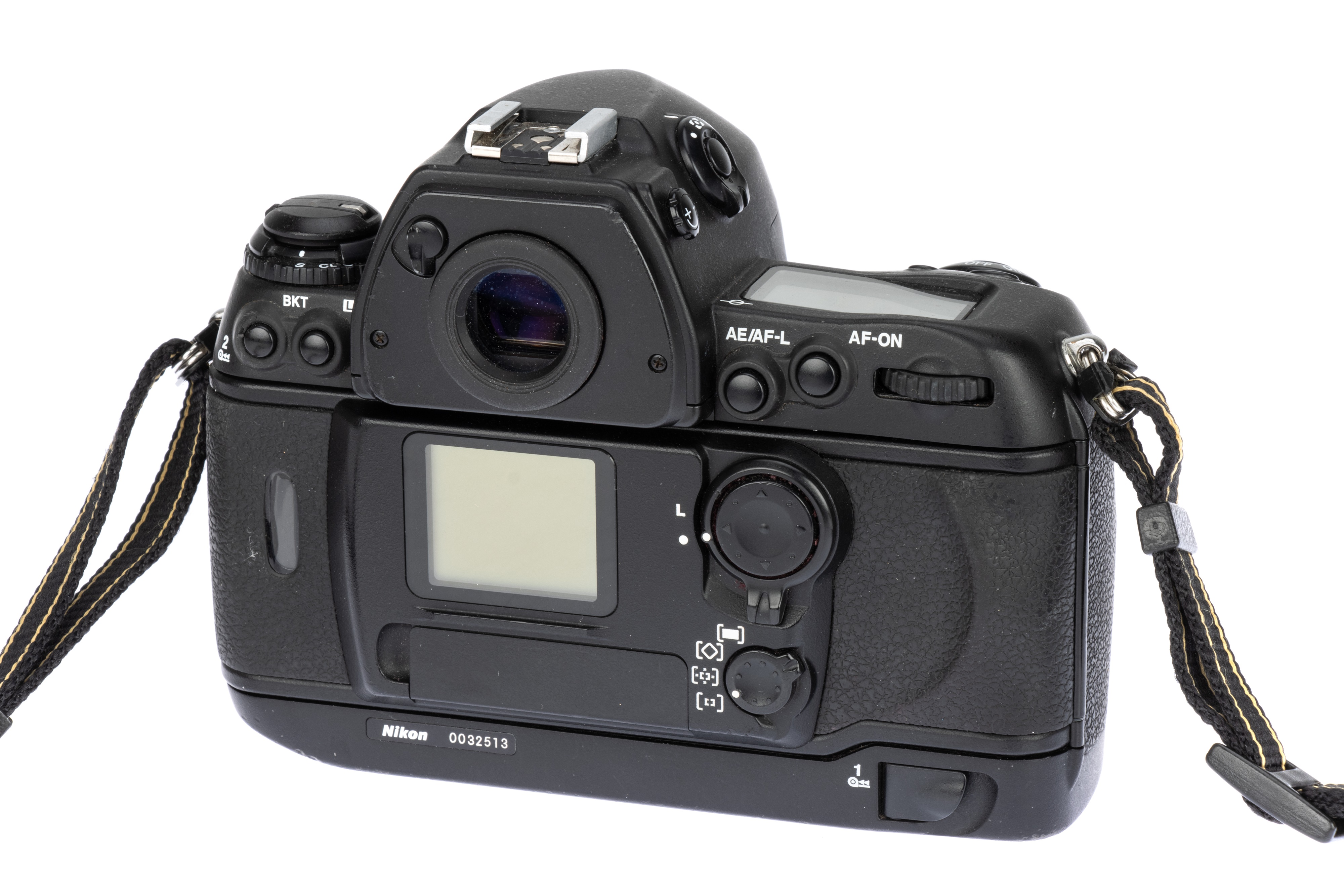 Lot 101 - A Nikon F6 35mm SLR Camera Outfit,