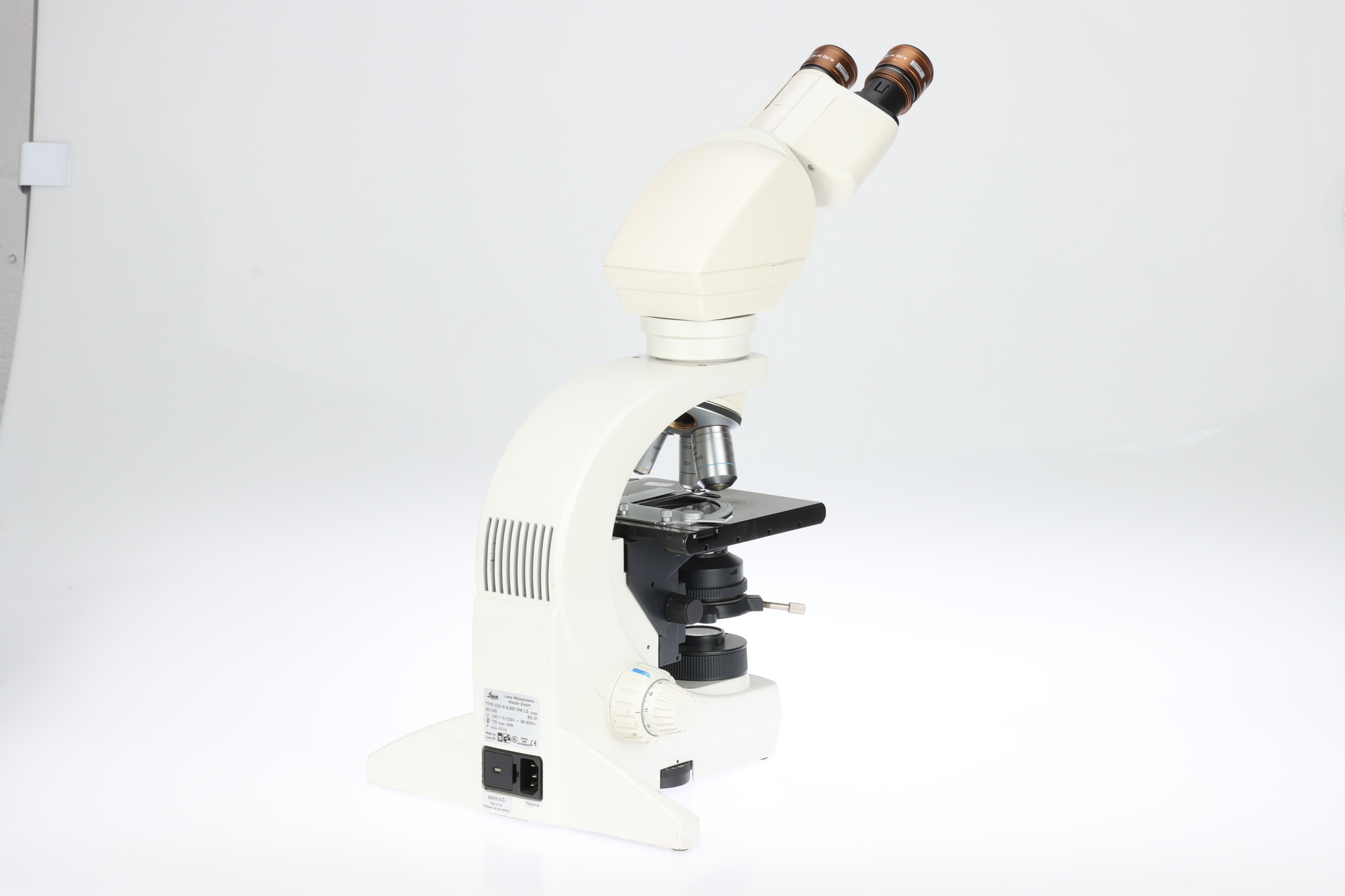 Lot 599 - Leica DMLS Binocular Microscope,