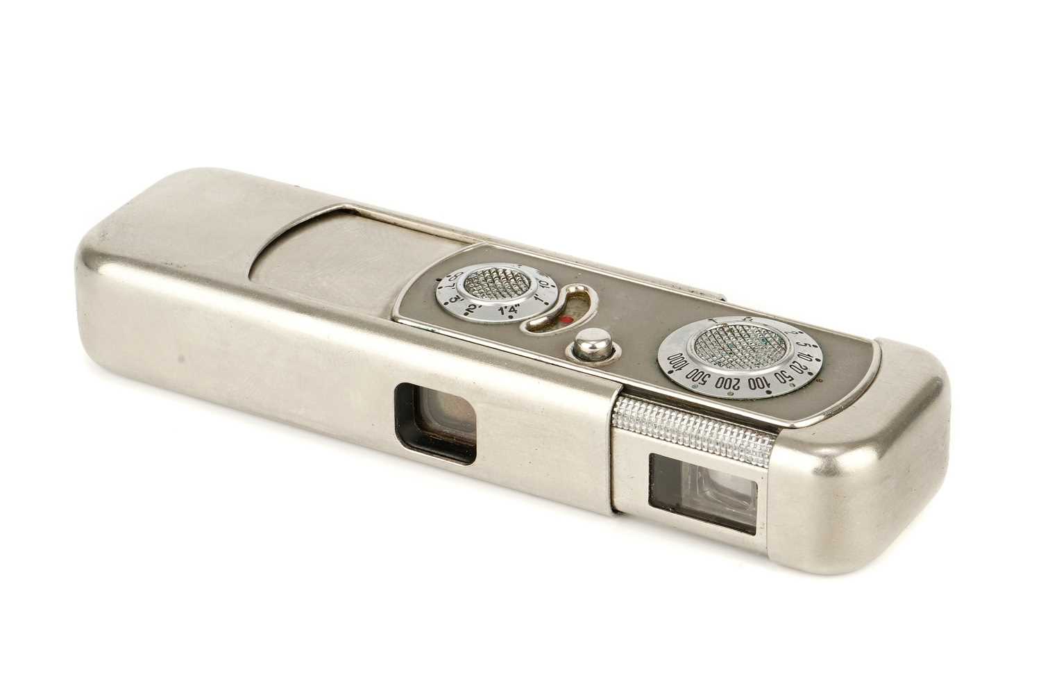 Lot 326 - A Minox VEF Riga '12-Tooth' Camera,
