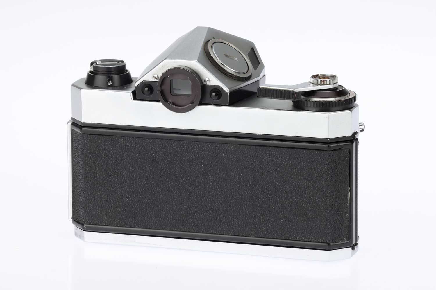 Lot 202 - * A Pentacon Super SLR Camera Body,