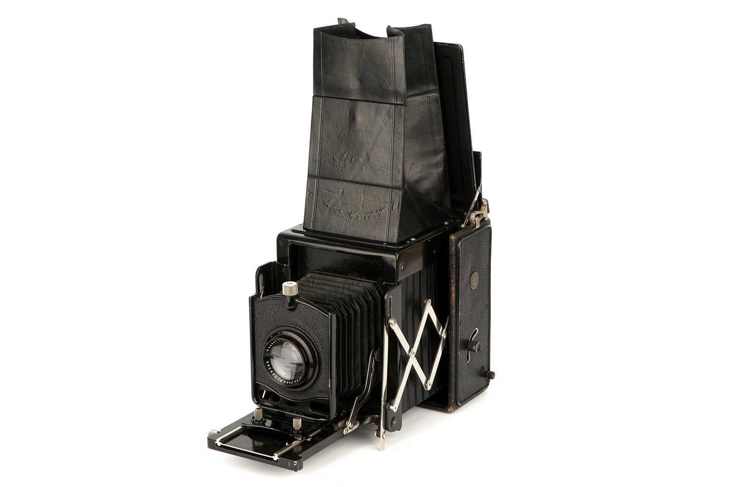 Lot 353 - A Ernemann Ernoflex Model II Camera,