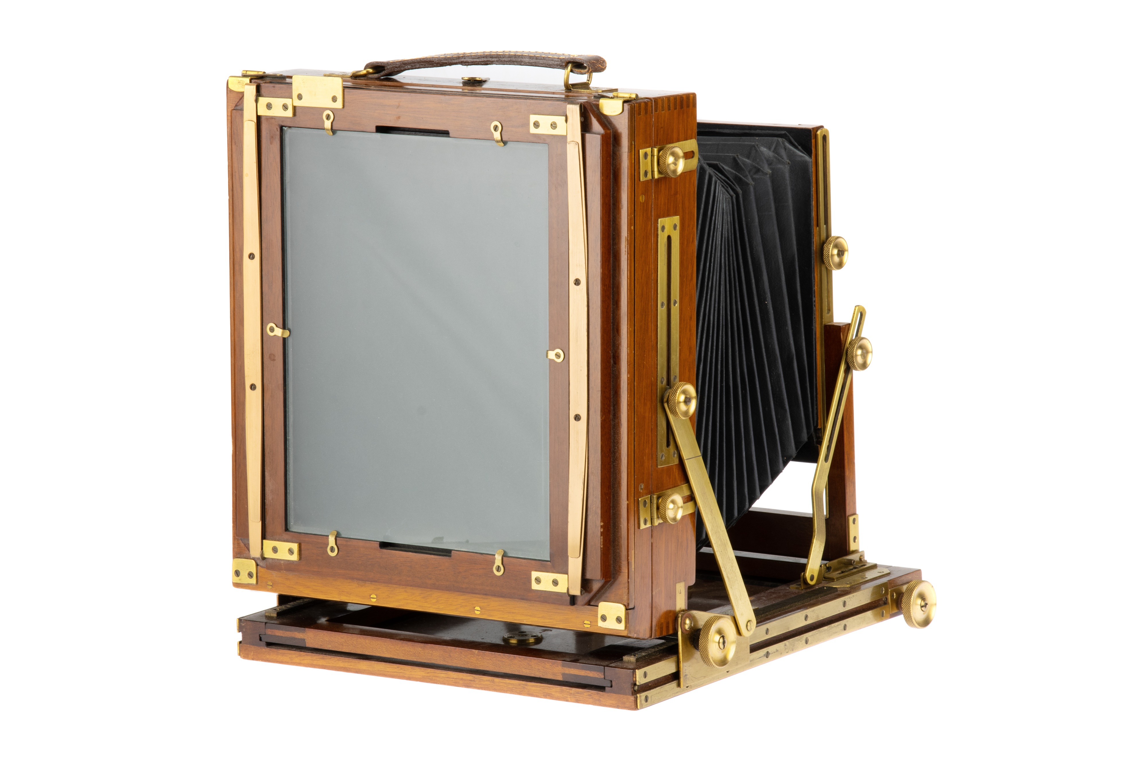 Lot 240 - A Gandolfi 8x10" Mahogany & Brass Field