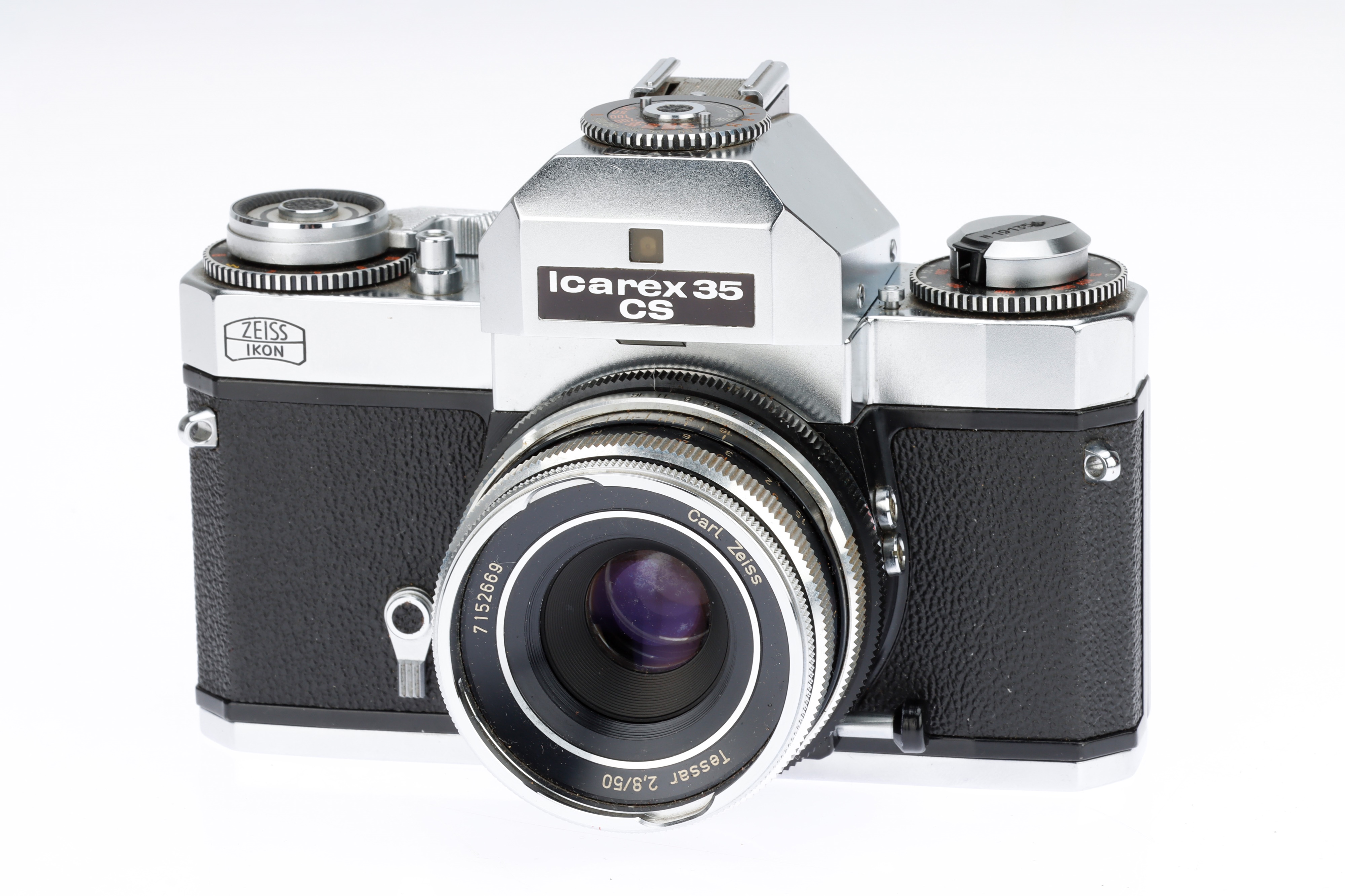 Lot 118 - A Zeiss Ikon Icarex 35 CS 35mm SLR Camera