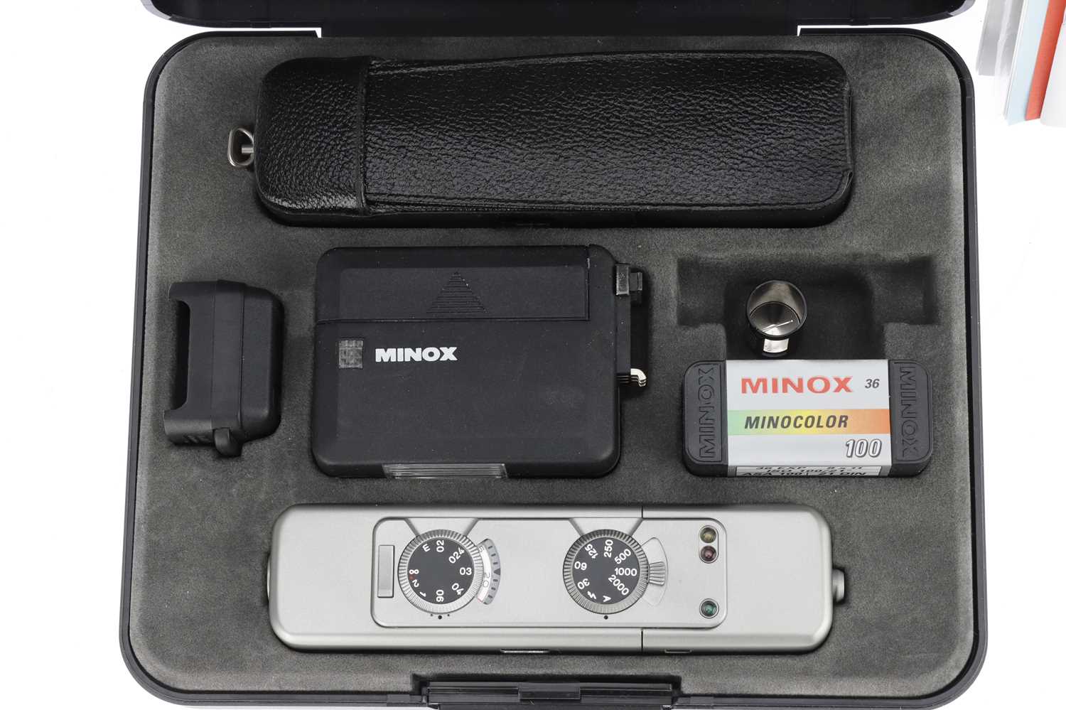 Lot 277 - A Minox TLX-Set Sub-Miniature Camera Outfit