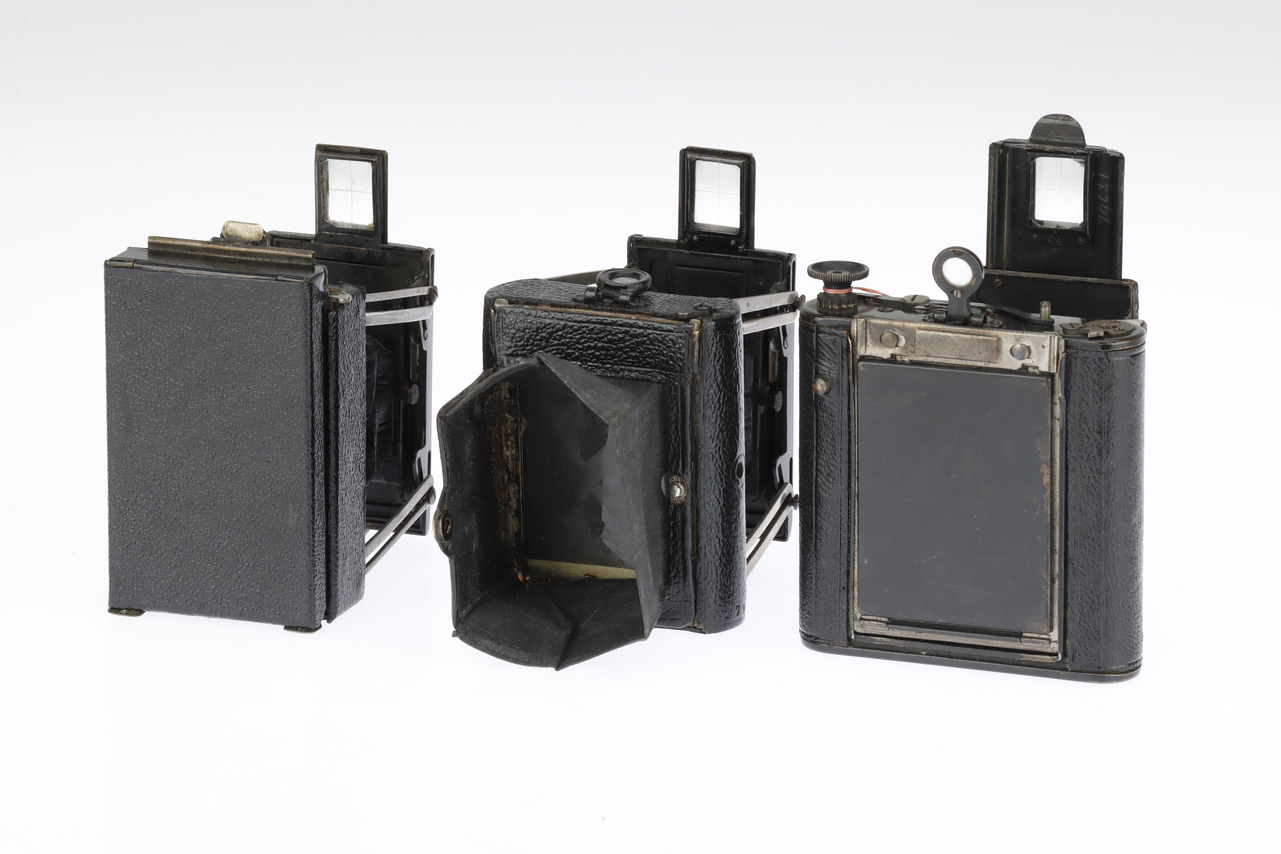 Lot 328 - Three Murer & Dubroni Strut Cameras,