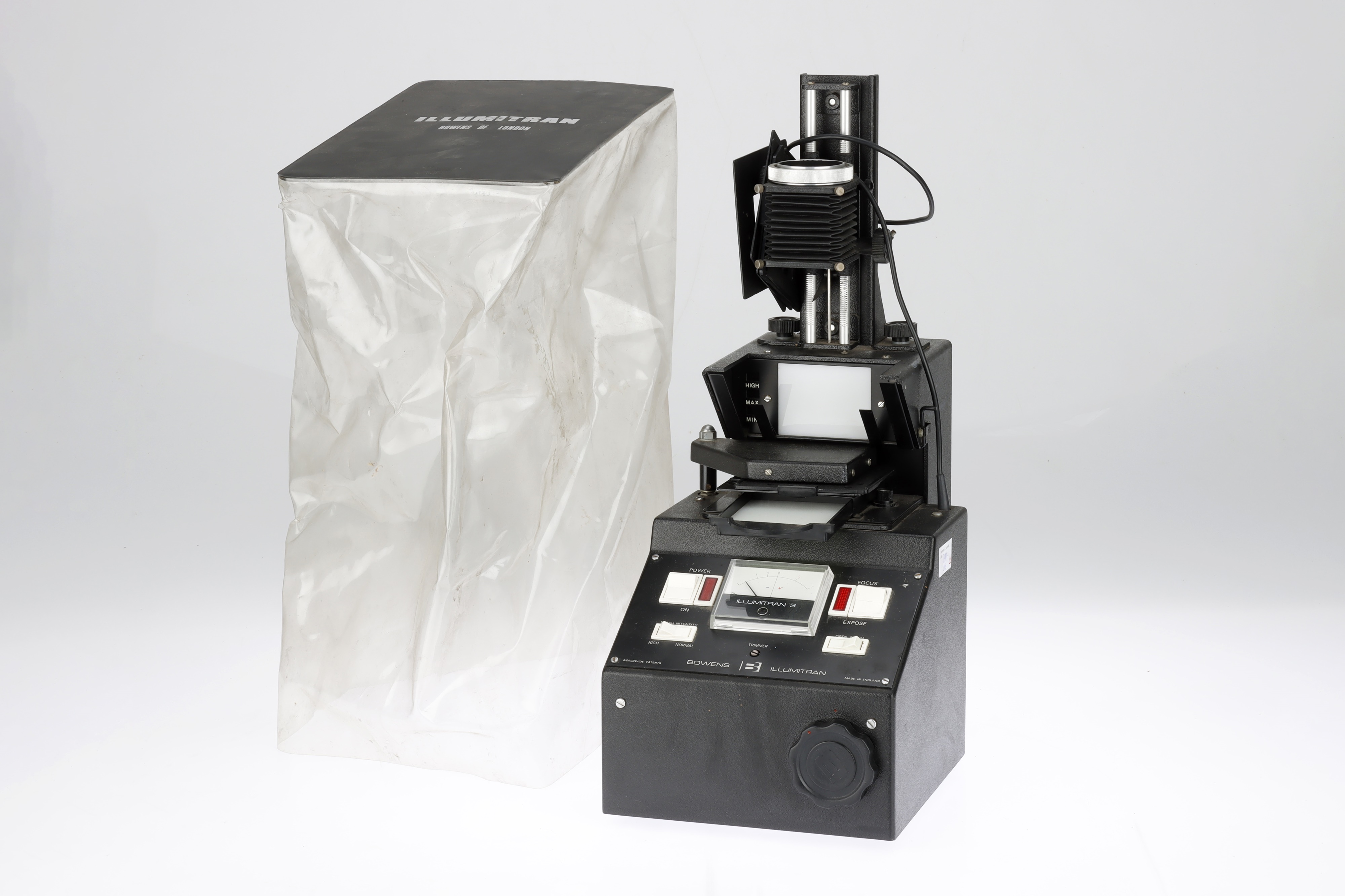 Lot 600 - A Bowens Illuitrans Slide Copying Device,