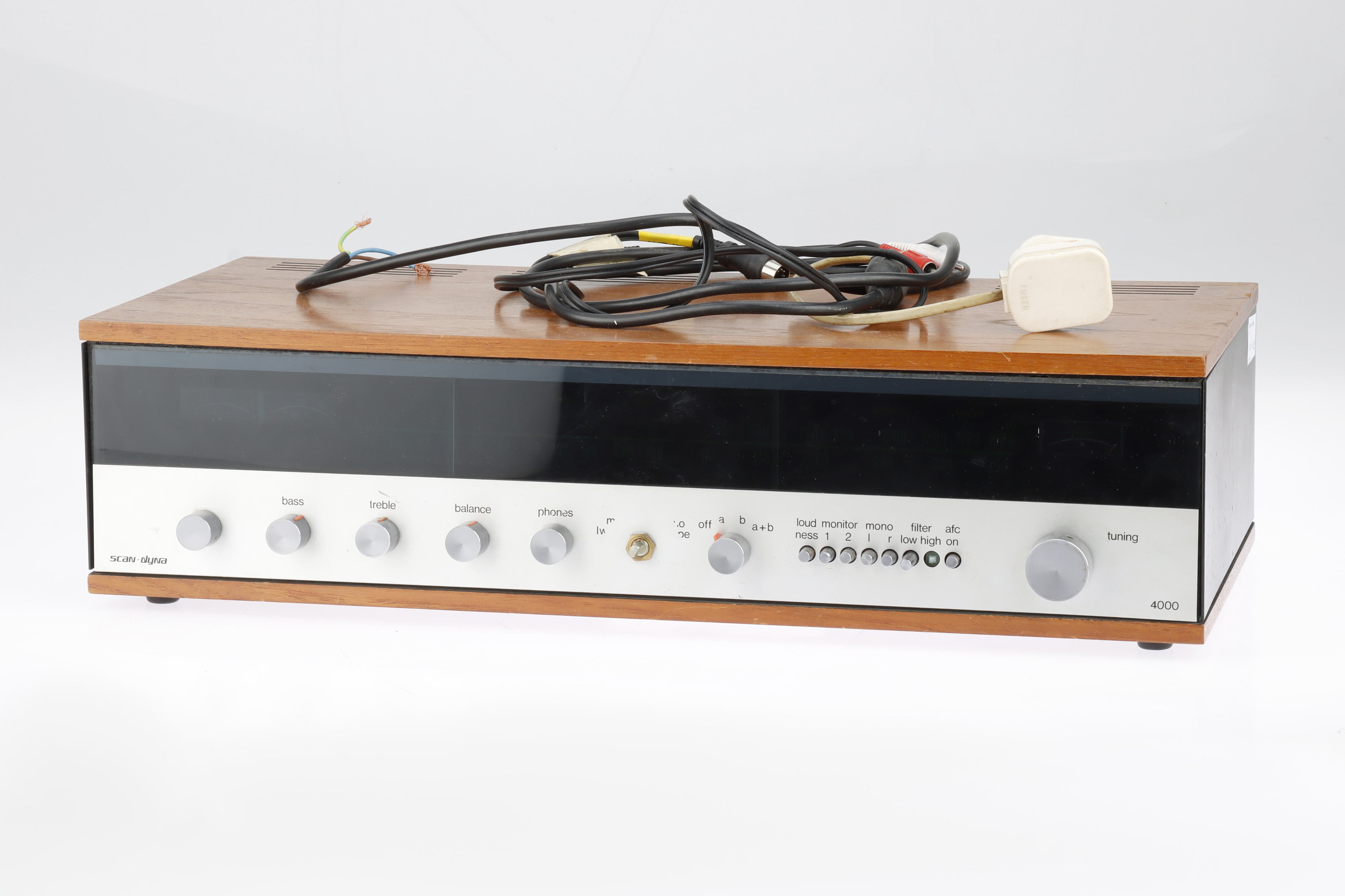 Lot 903 - A Scan-Dyna 4000 Reciever,