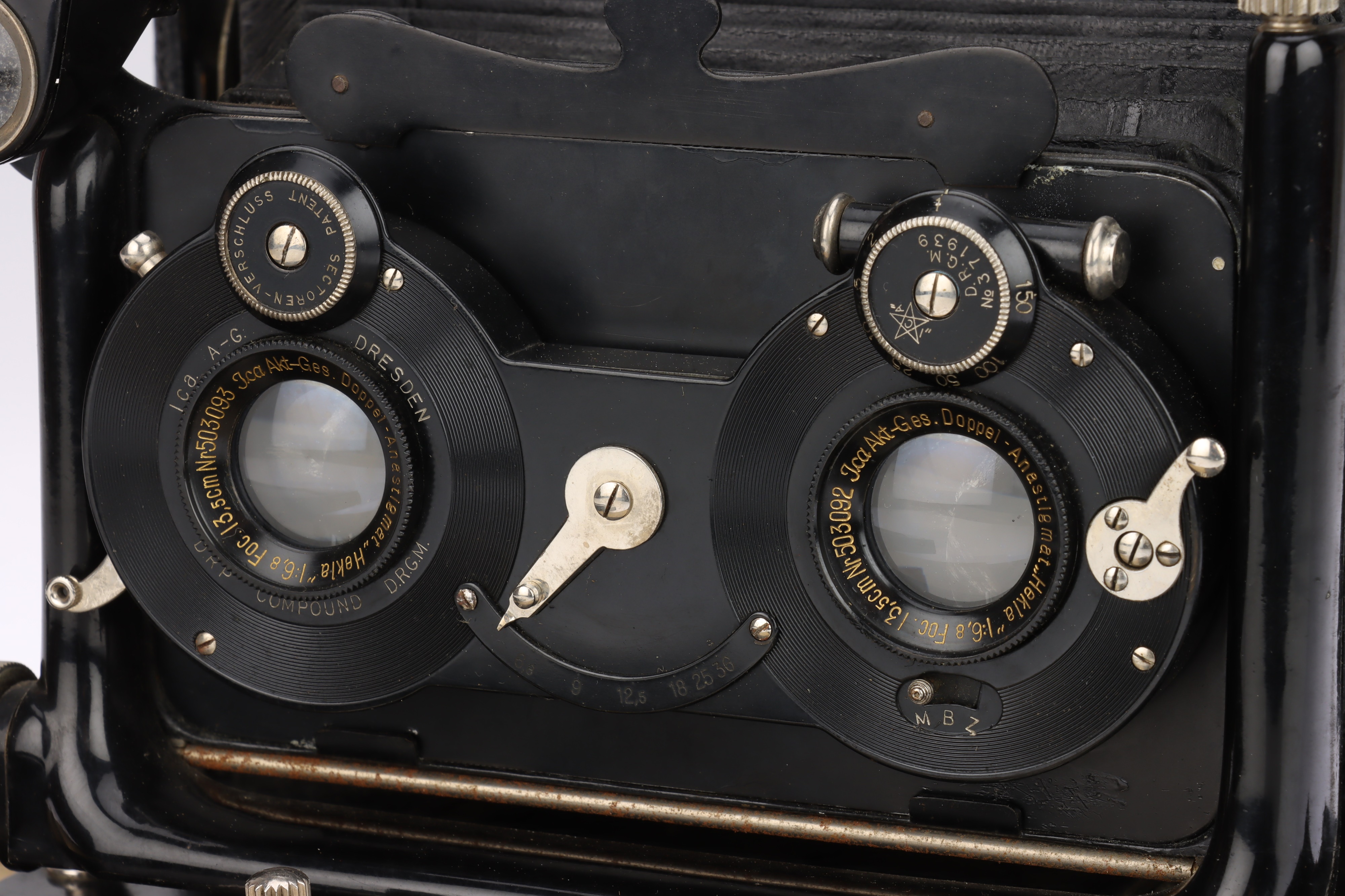 Lot 313 - An ICA Reicka Stereo Folding Plate Camera,