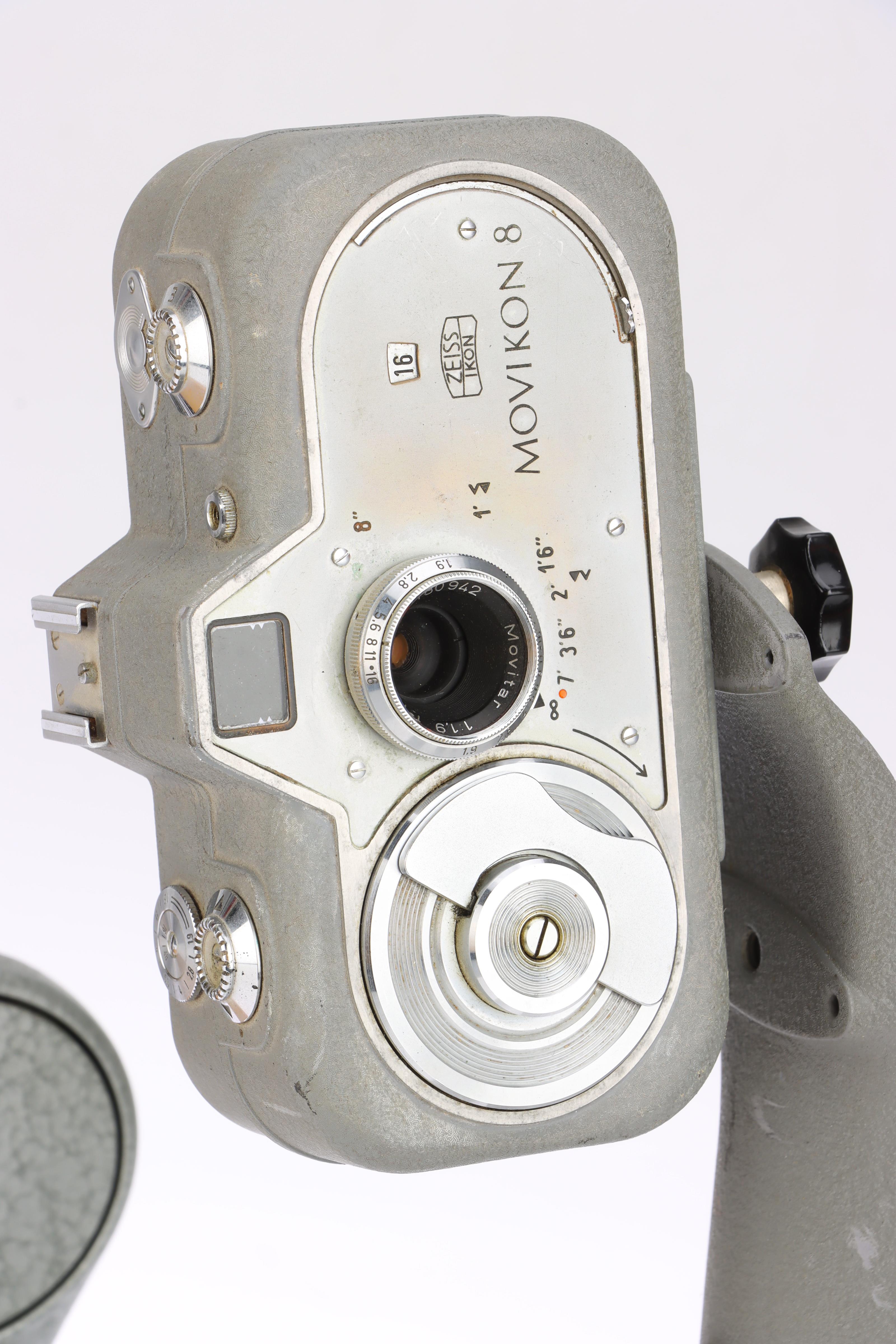 Lot 380 - A Zeiss Ikon Movikon 8 Cine Titler and Cine