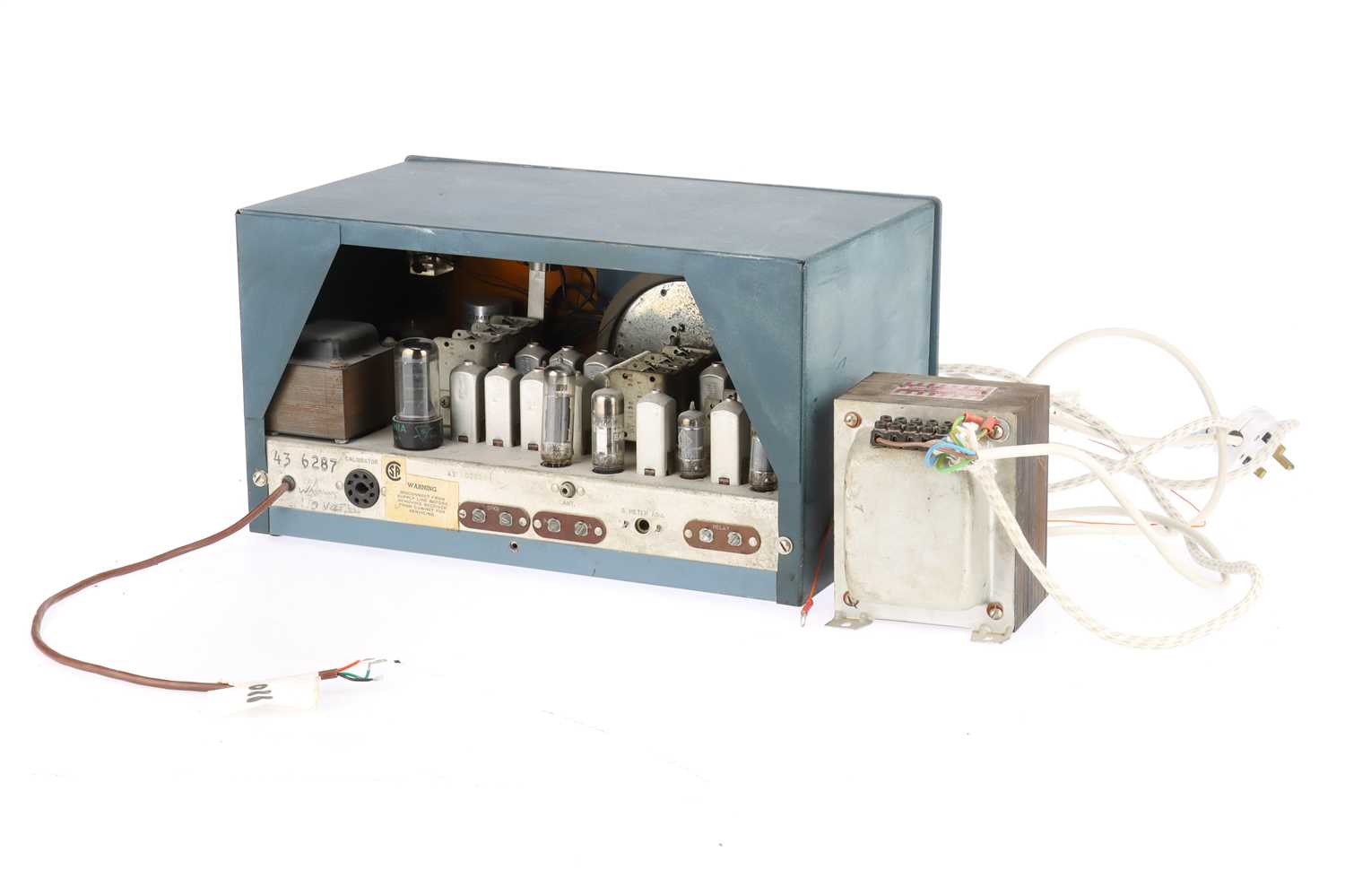 Lot 448 - A National NC-190 Shortwave Radio Receiver